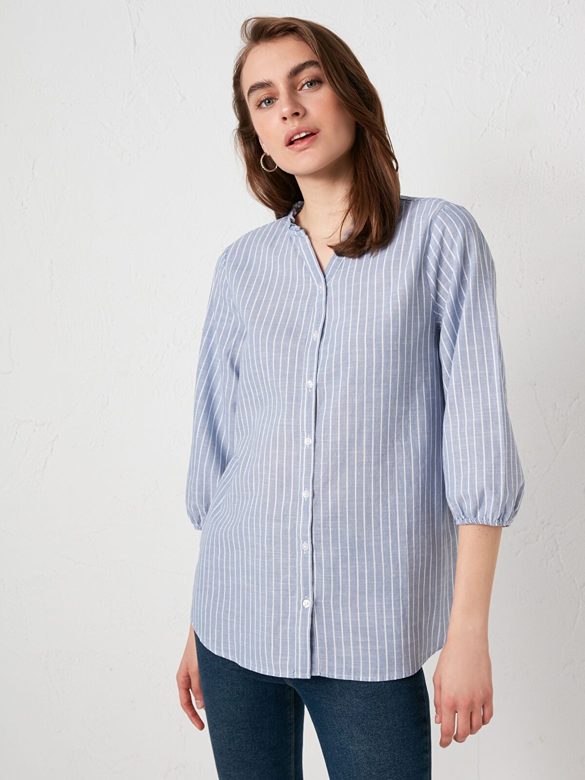 LCW GRACE V Yaka Çizgili Fırfır Detaylı Pamuklu Kadın Gömlek