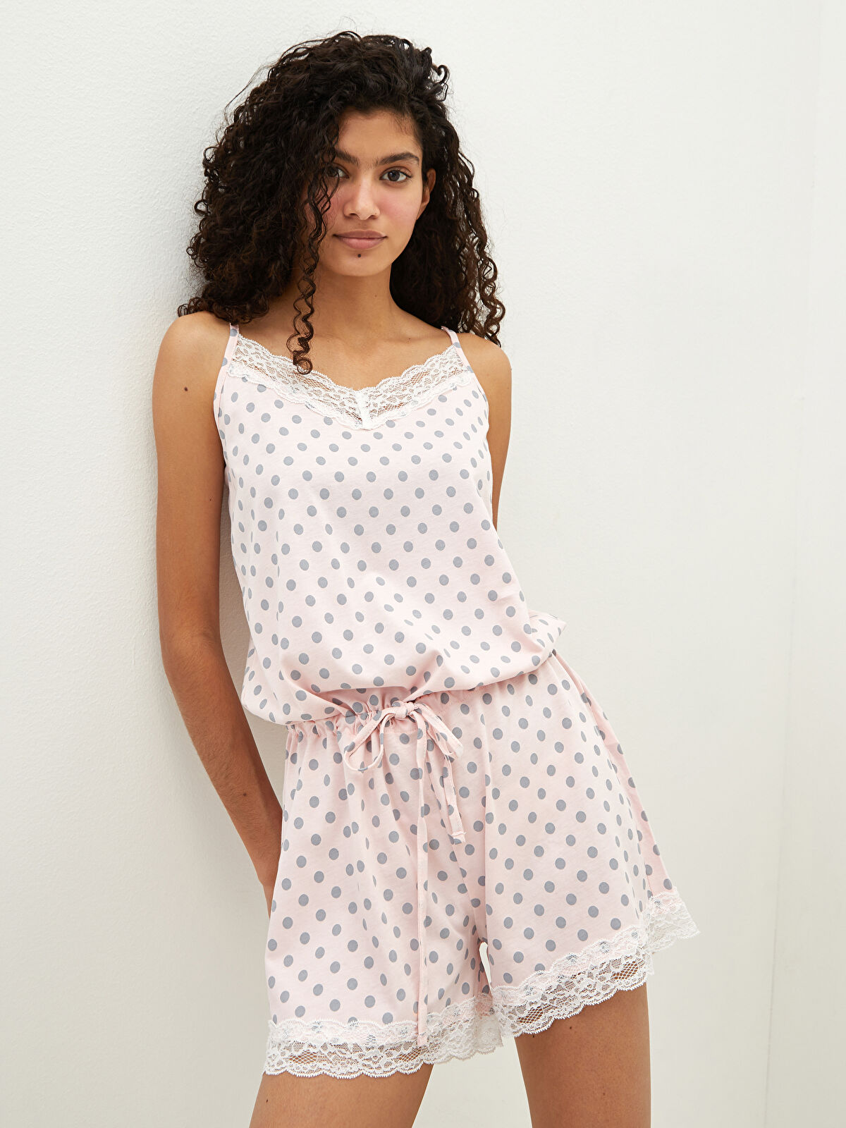 LCW DREAM V Yaka İp Askılı Puantiyeli Pamuklu Kadın Tulum