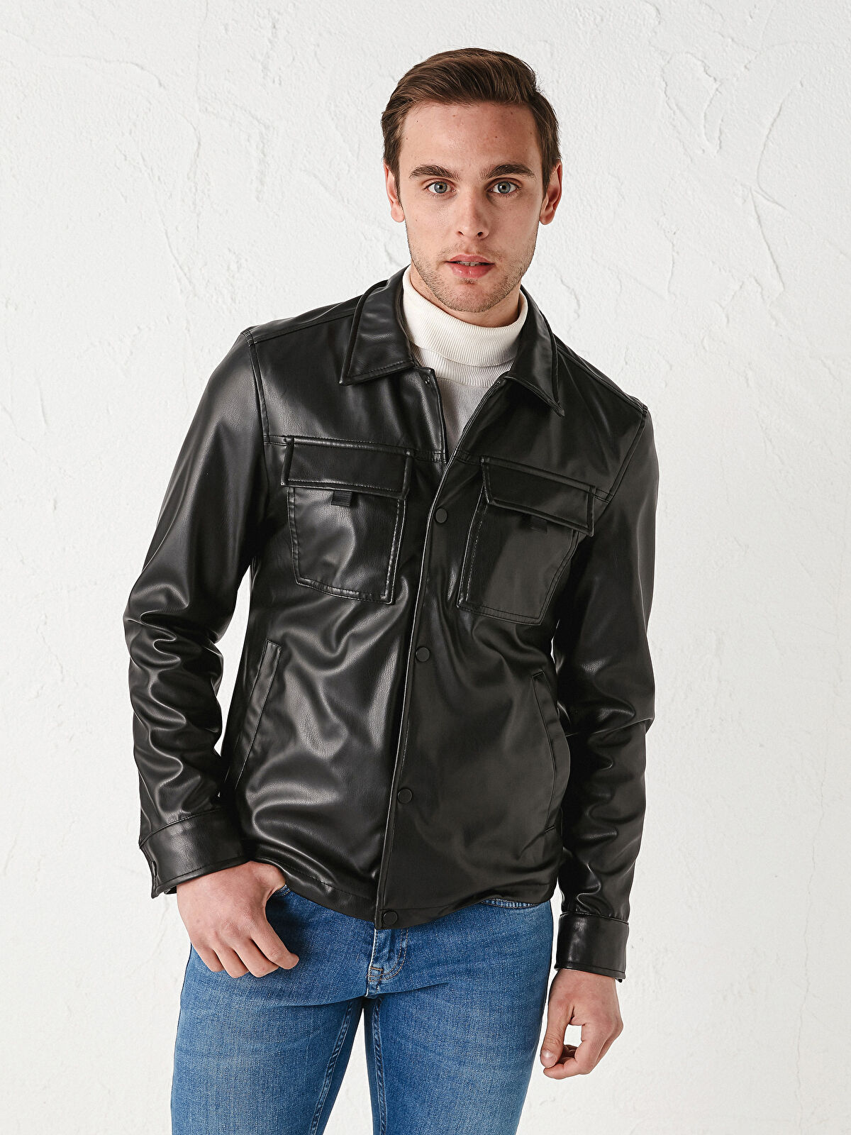 LCW CLASSIC Standart Kalıp Gömlek Yaka Erkek Deri Görünümlü Mont