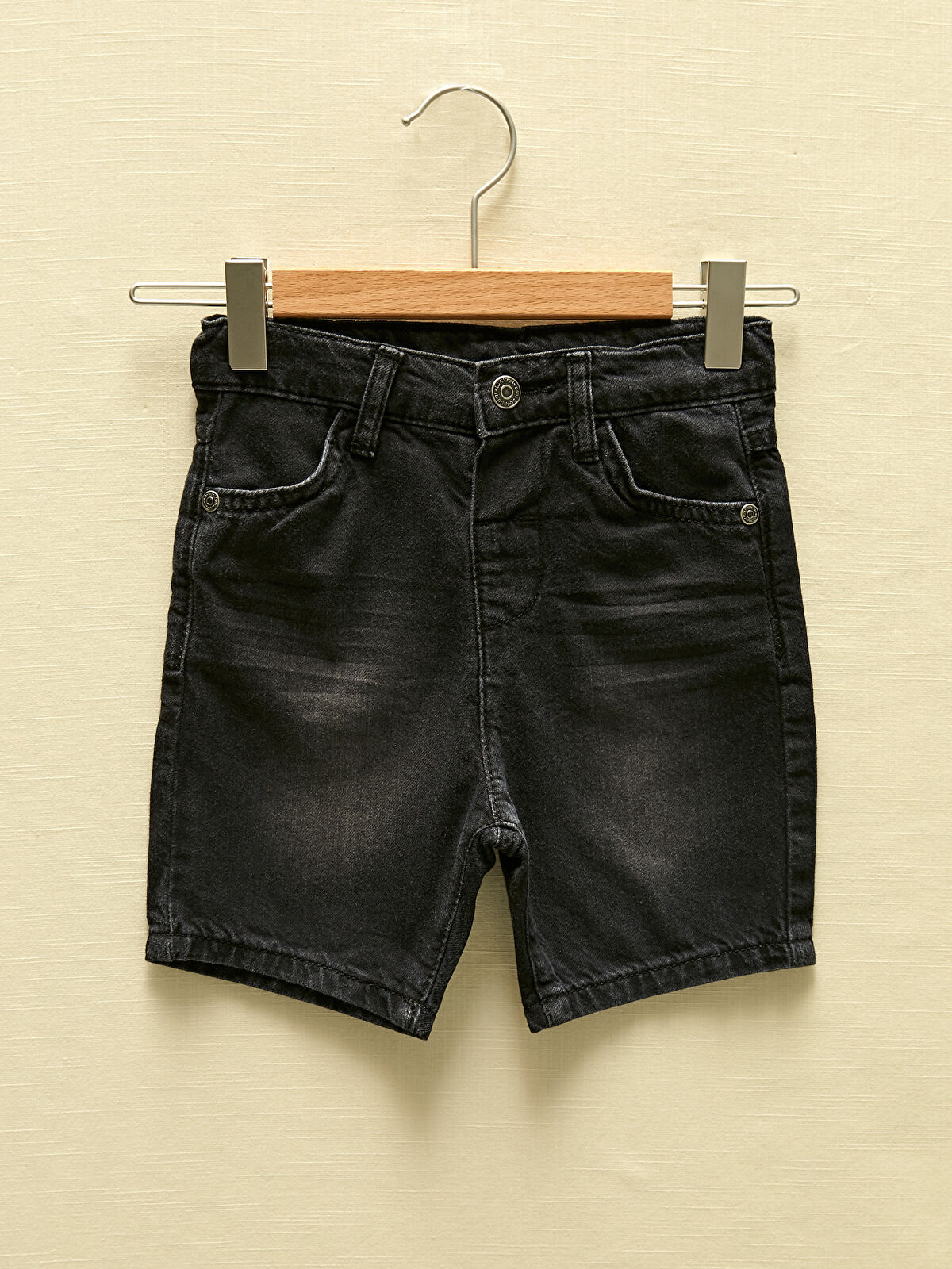 LCW GREEN Low Crotch Fit Basic Erkek Bebek Jean Şort LCW GREEN Low Crotch Fit Basic Erkek Bebek Jean Şort