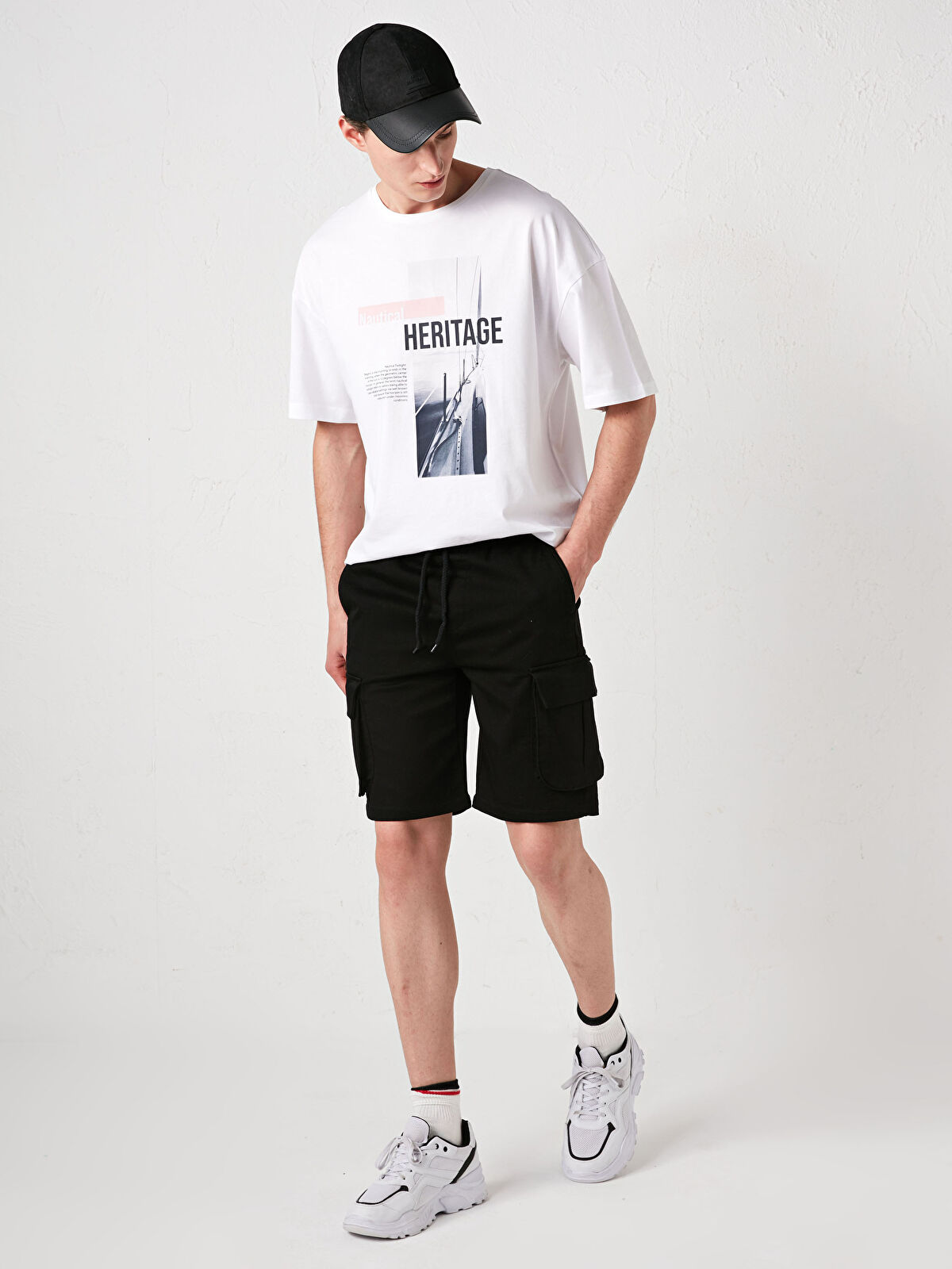 LCW CASUAL Slim Fit Beli Lastikli Spor Erkek Şort