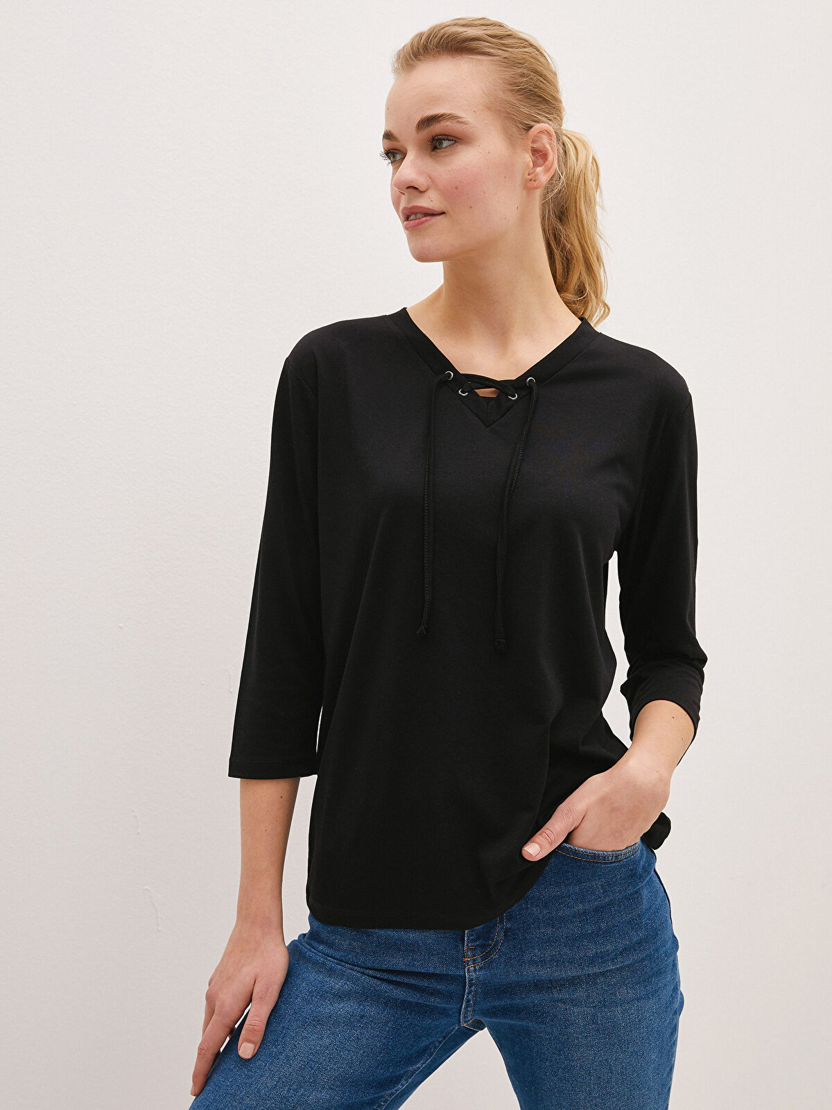 LCW BASIC Bağcıklı V Yaka Düz Kısa Kollu Kadın Bluz