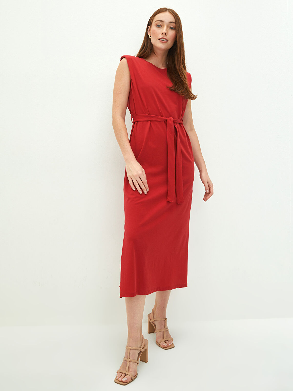 LCW CLASSIC Bisiklet Yaka Beli Kemerli Kolsuz Pamuklu Kadın Elbise