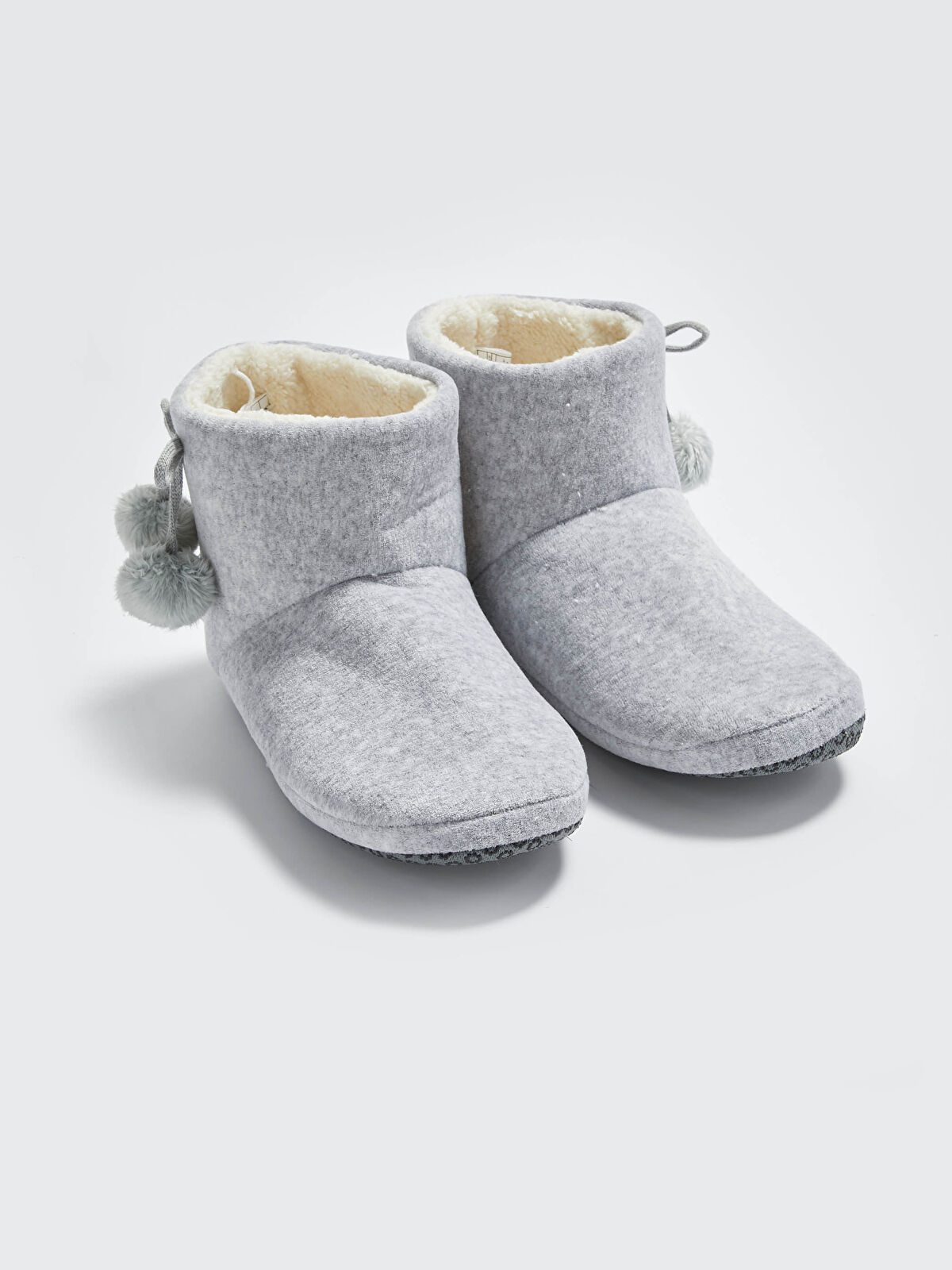 Kadın Ponponlu Ev Botu