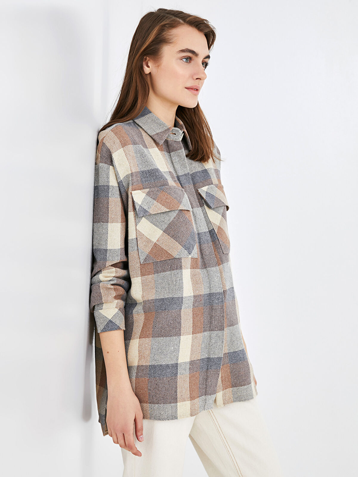 LCW CLASSIC Cep Detaylı Ekose Uzun Kollu Kadın Gömlek