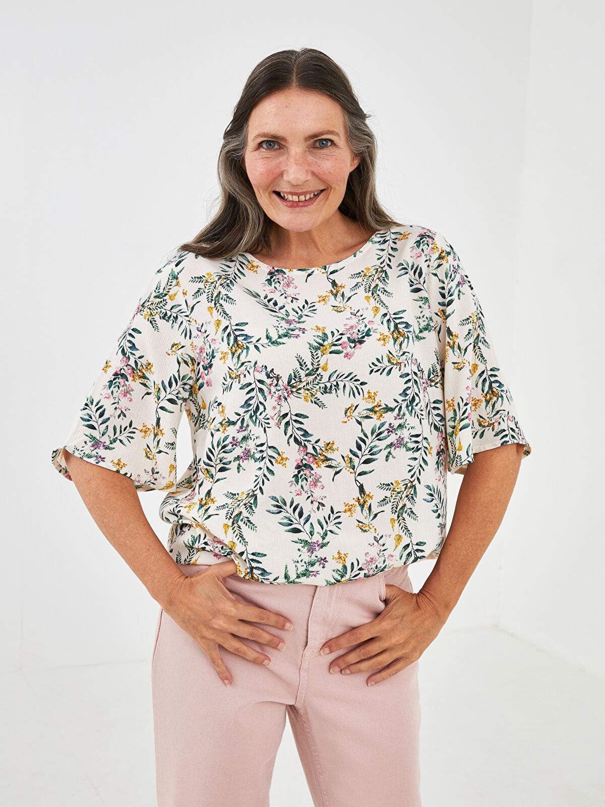 LCW GRACE Bisiklet Yaka Desenli Kısa Kollu Krinkle Kumaş Kadın Bluz