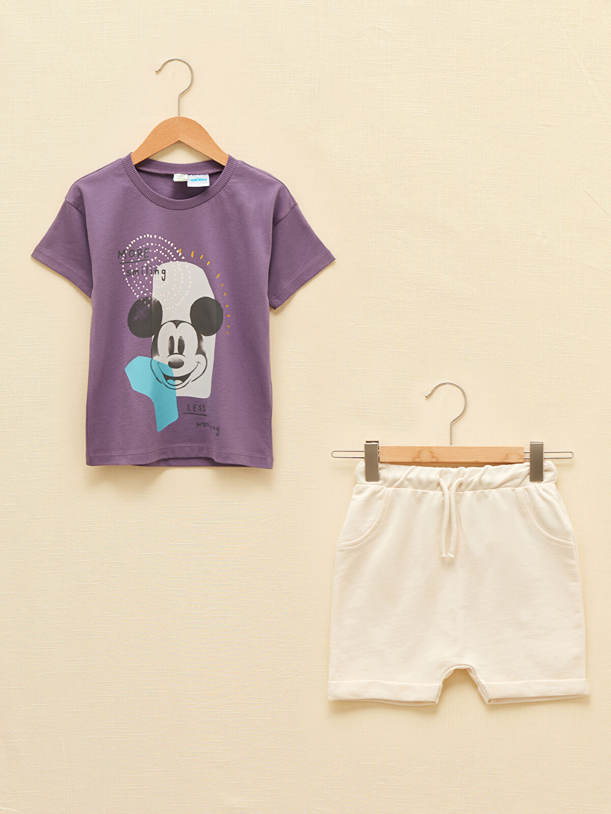 LCW GREEN Bisiklet Yaka Kısa Kollu Mickey Mouse Baskılı Organik Pamuklu Erkek Bebek Tişört ve Şort 2'li Takım