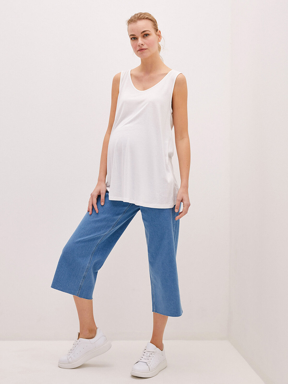 Karın Panelli Cep Detaylı Geniş Paça Hamile Rodeo Jean Pantolon