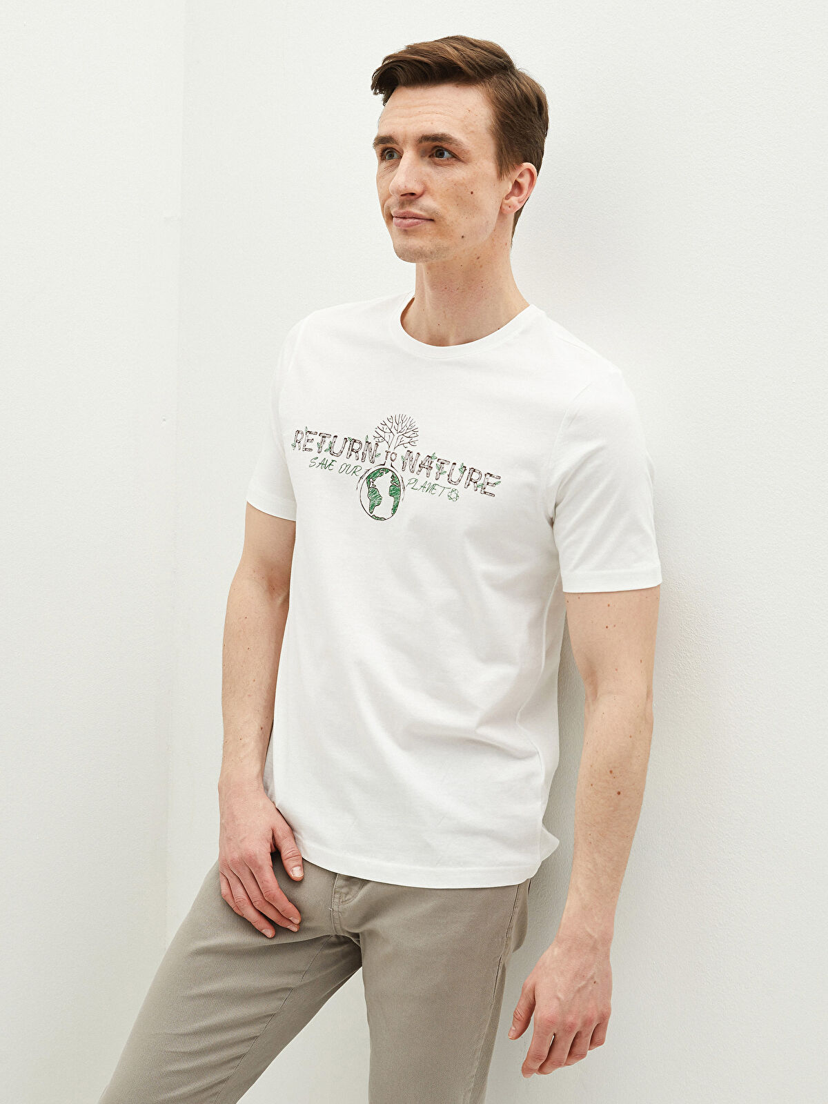 LCW CLASSIC LCW GREEN Bisiklet Yaka Kısa Kollu Baskılı Penye Erkek Tişört