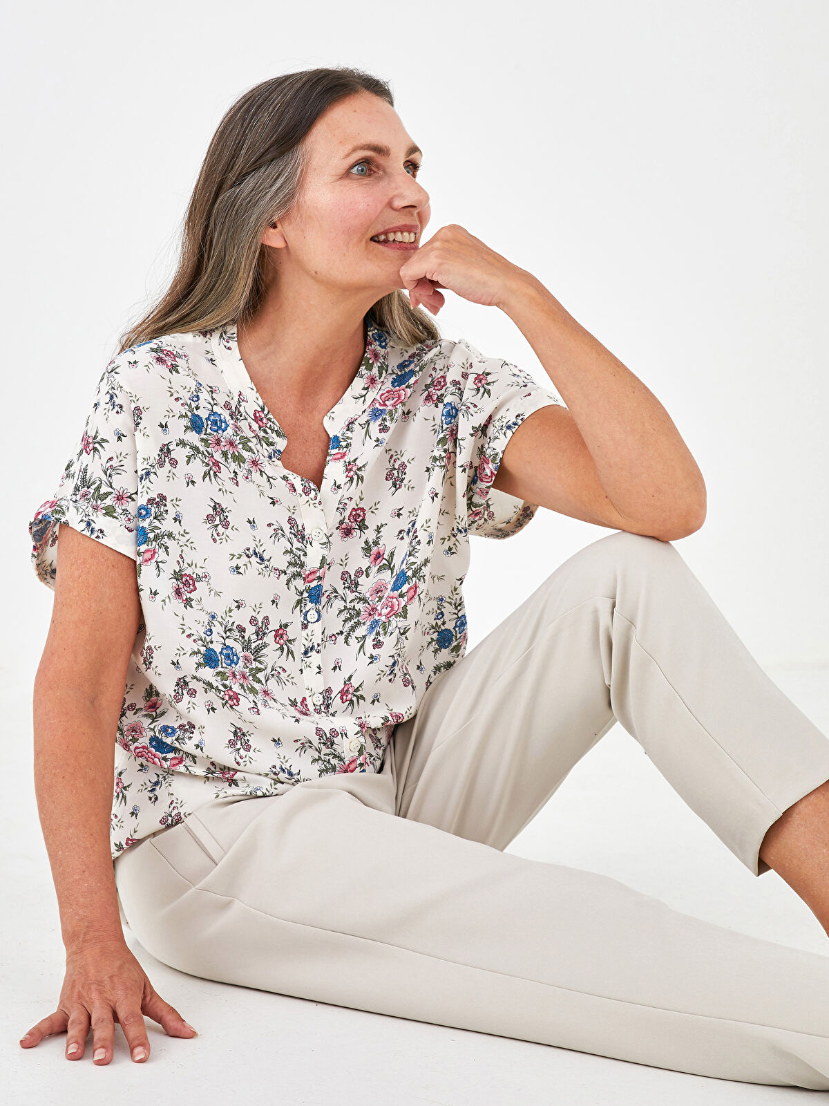 LCW GRACE Kaçık Yaka Çiçekli Kısa Kollu Viskon Kadın Gömlek