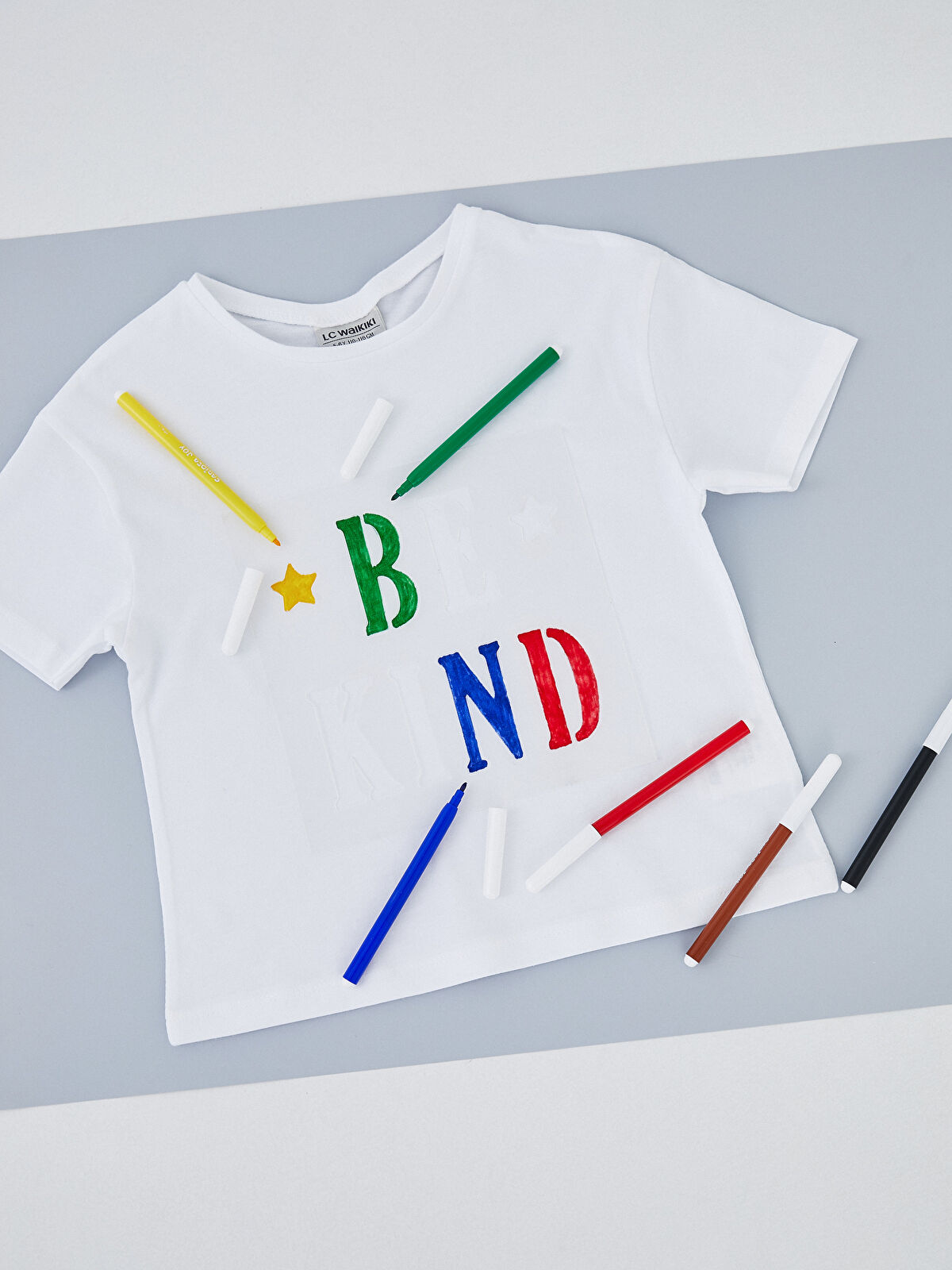 Bisiklet Yaka Basic Kısa Kollu Kız Çocuk Tişört Boya Kalemi ve Boyama Şablonu