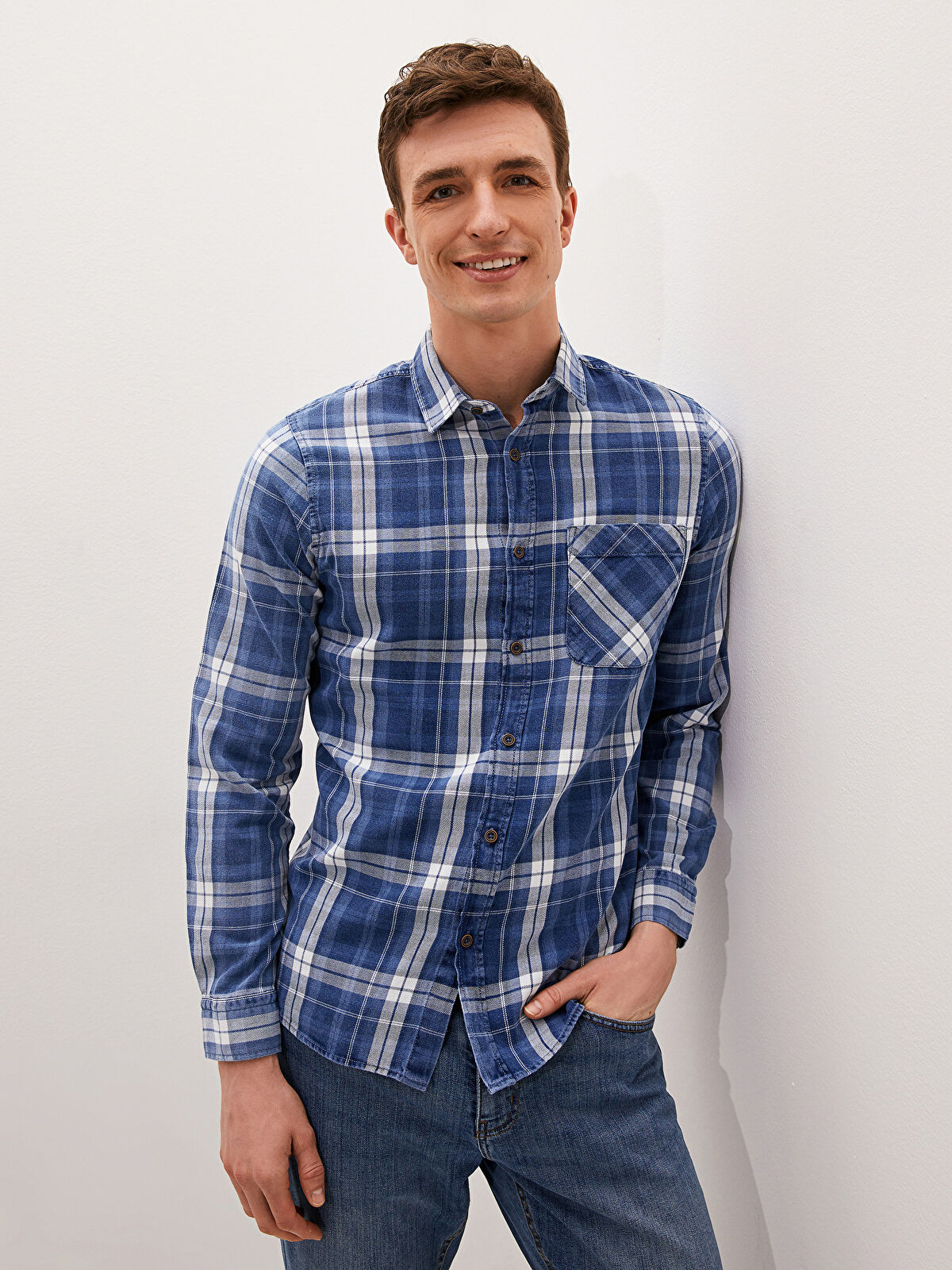 LCW CASUAL Slim Fit Uzun Kollu Ekose Gabardin Erkek Gömlek LCW CASUAL Slim Fit Uzun Kollu Ekose Gabardin Erkek Gömlek