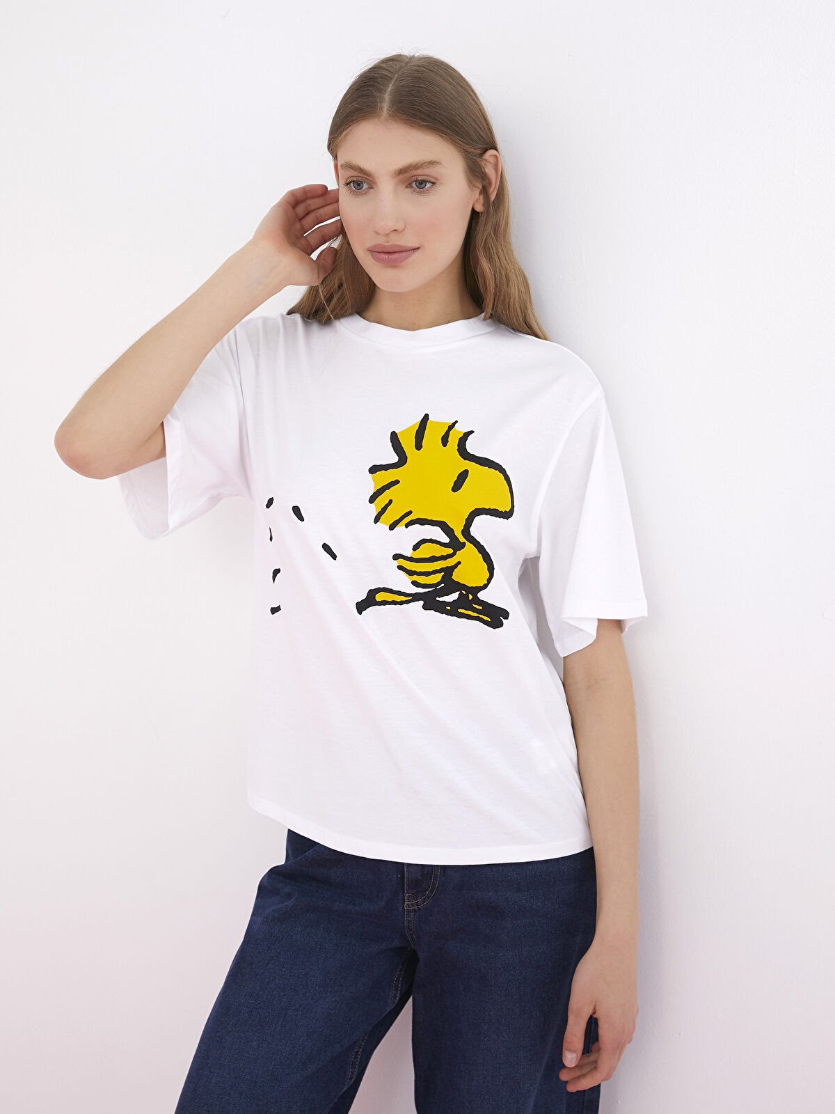 LCW LIMITED Bisiklet Yaka Woodstock Baskılı Kısa Kollu Pamuklu Kadın Tişört