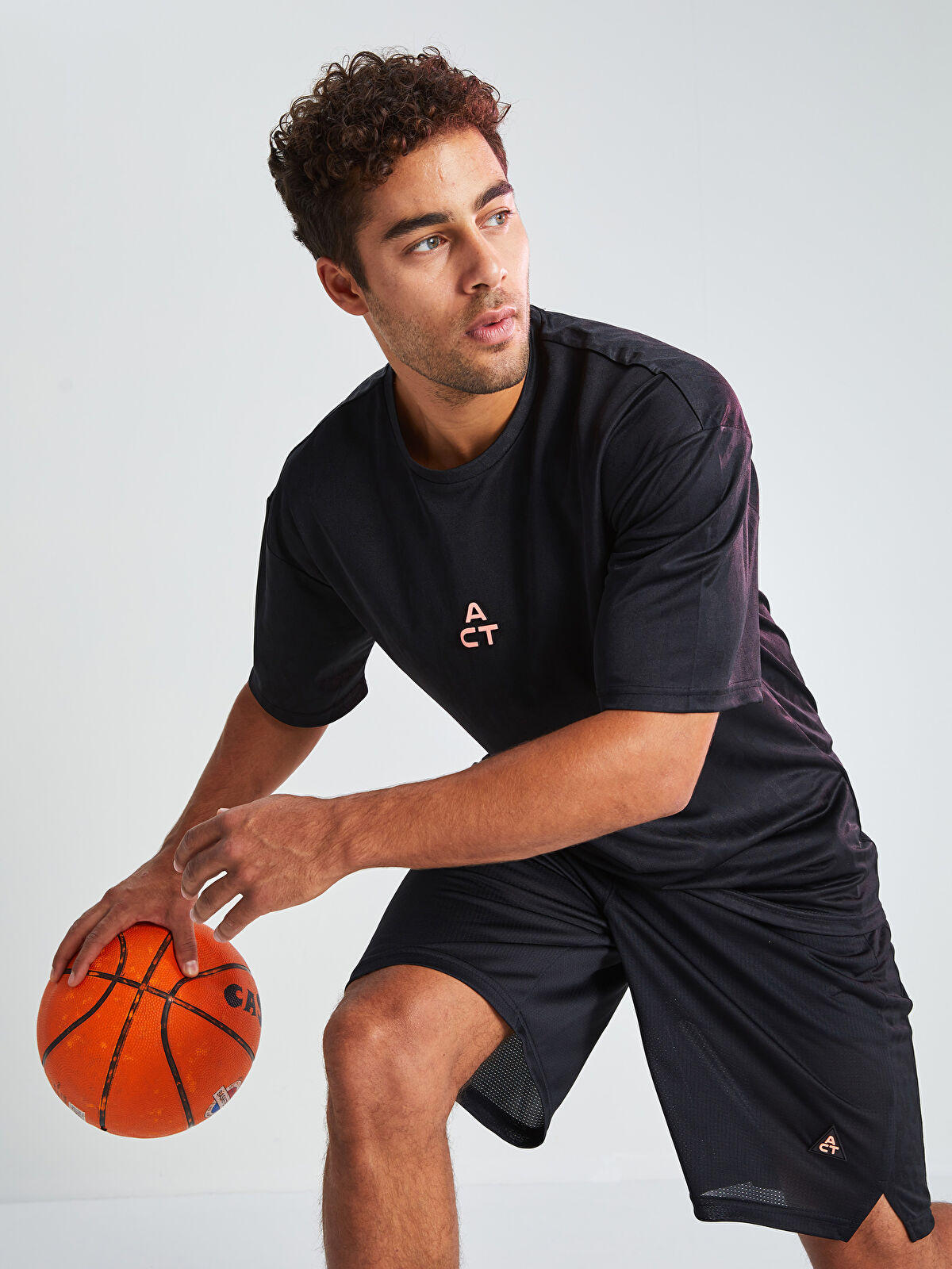 LCW SPORTS Bisiklet Yaka Kısa Kollu Baskılı Penye Erkek Spor Tişört