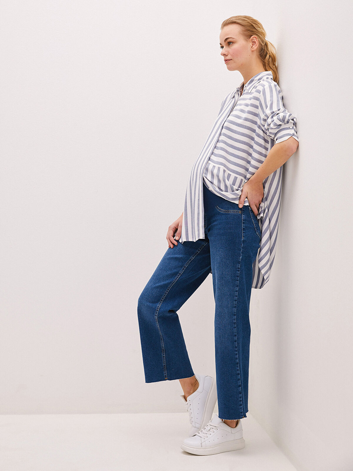 Karın Panelli Düz Cep Detaylı Geniş Paça Hamile Rodeo Jean Pantolon