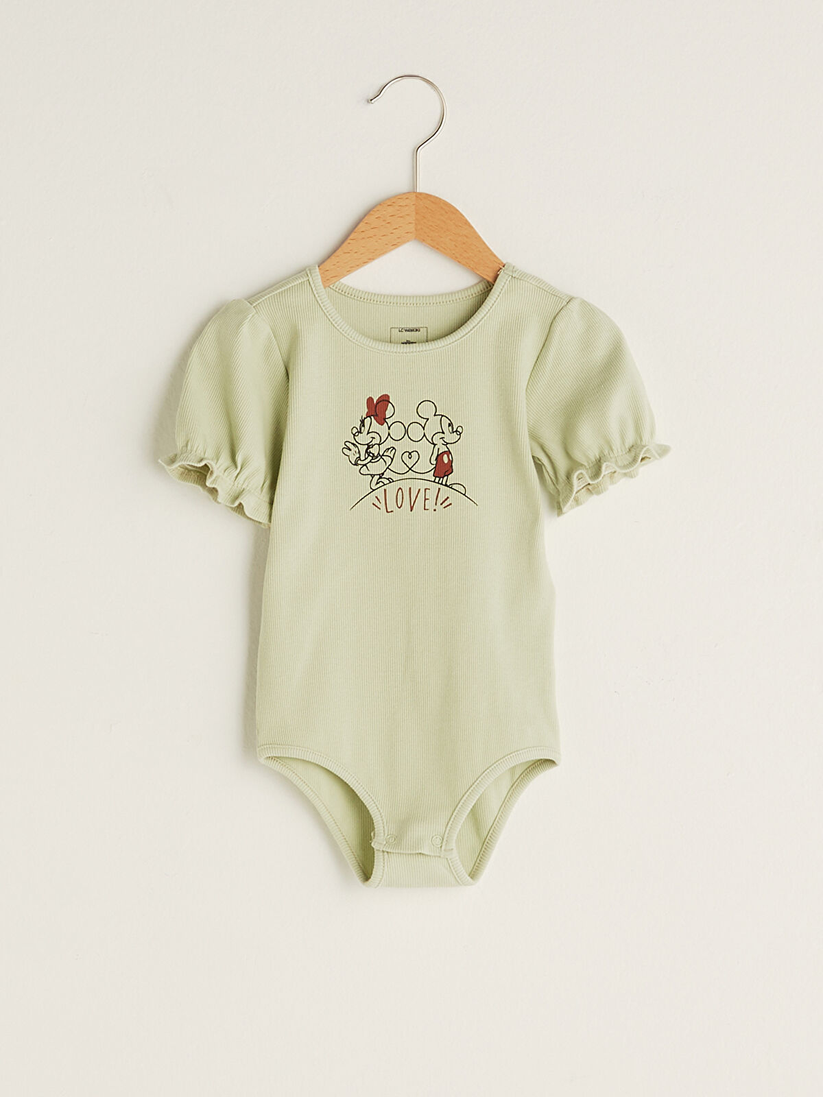 Bisiklet Yaka Kısa Kollu Minnie ve Mickey Mouse Baskılı Pamuklu Kız Bebek Çıtçıtlı Body Bisiklet Yaka Kısa Kollu Minnie ve Mickey Mouse Baskılı Pamuklu Kız Bebek Çıtçıtlı Body