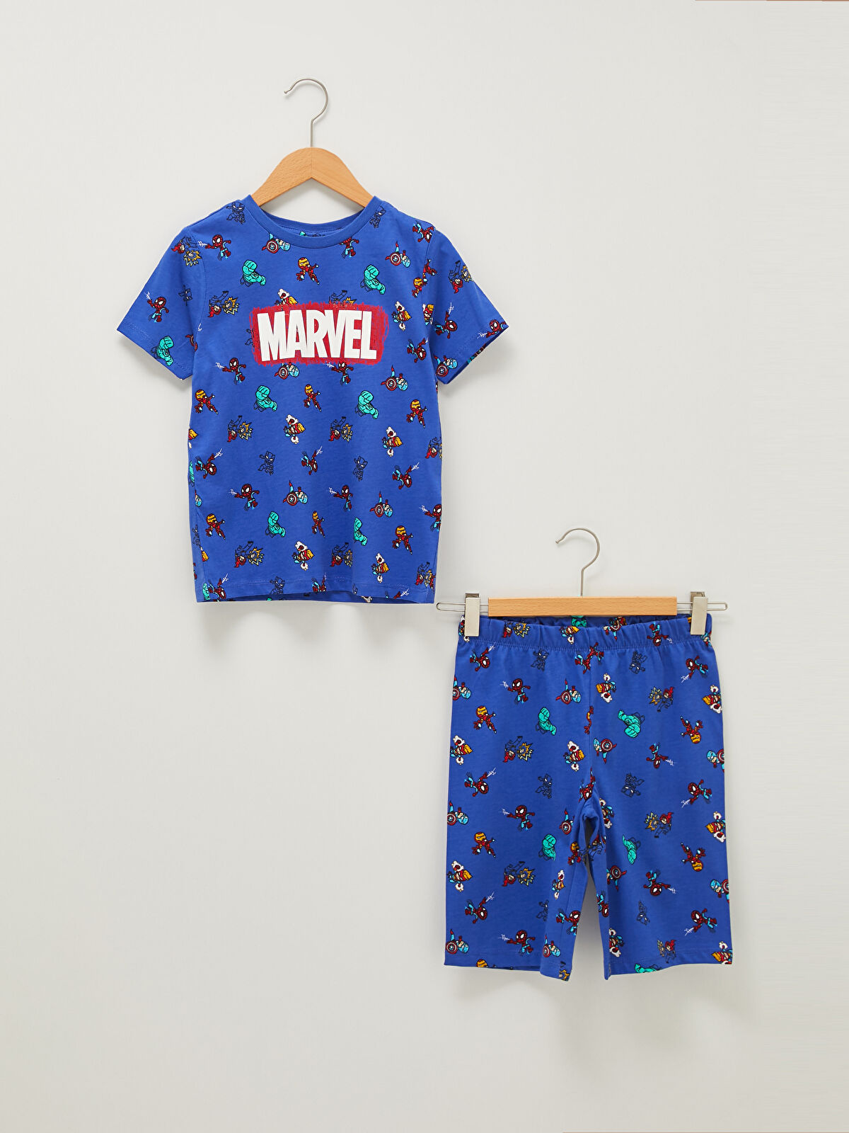 Bisiklet Yaka Marvel Baskılı Kısa Kollu Erkek Çocuk Şortlu Pijama Takımı