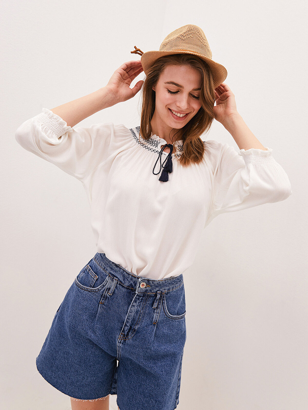 LCW CLASSIC Fırfırlı Bağlamalı Yaka Düz Krinkle Kumaş Kadın Bluz