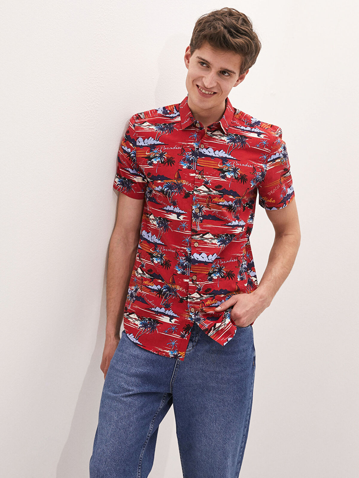 LCW CASUAL Slim Fit Kısa Kollu Poplin Erkek Gömlek