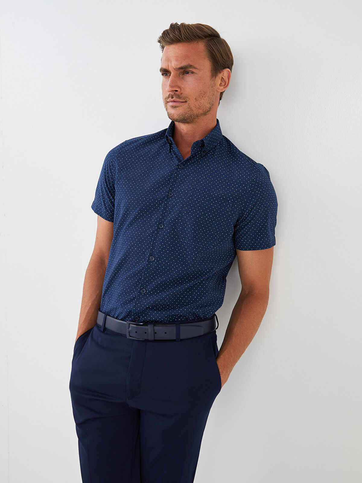 LCW FORMAL Slim Fit Kısa Kollu Desenli Poplin Erkek Gömlek LCW FORMAL Slim Fit Kısa Kollu Desenli Poplin Erkek Gömlek