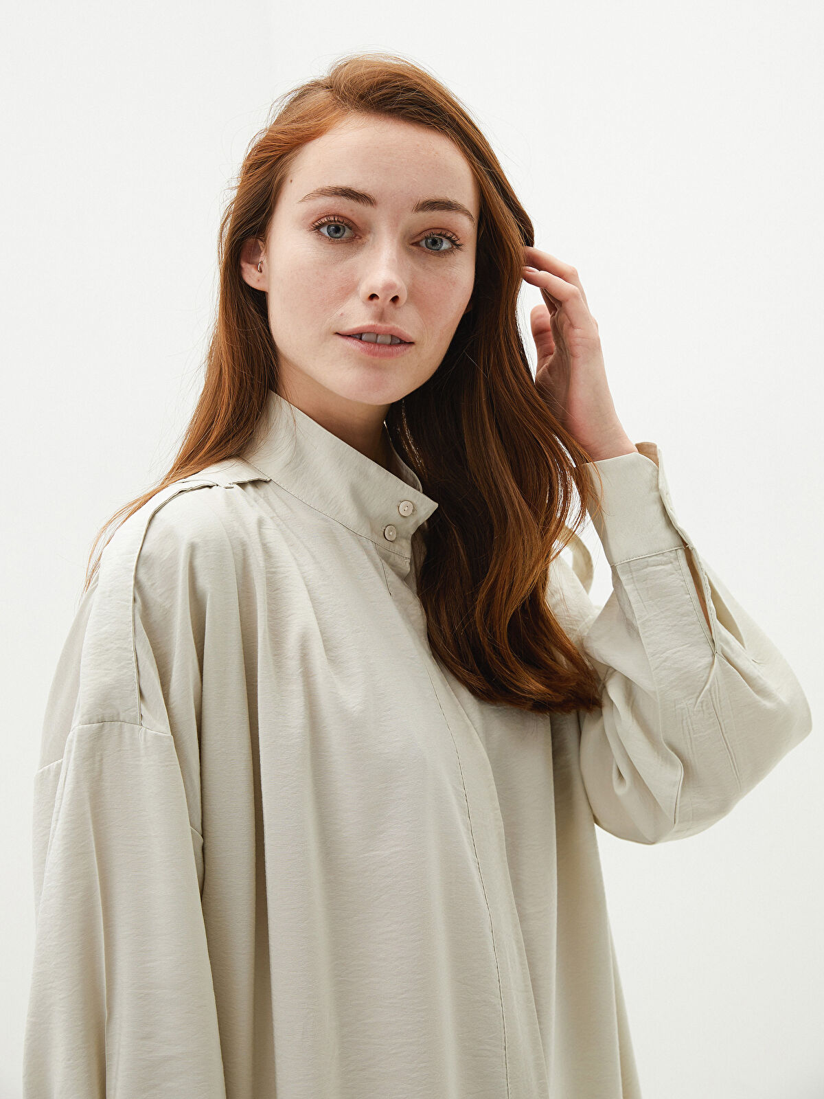 LCW CLASSIC Düğmeli Dik Yaka Düz Uzun Kollu Kadın Tunik