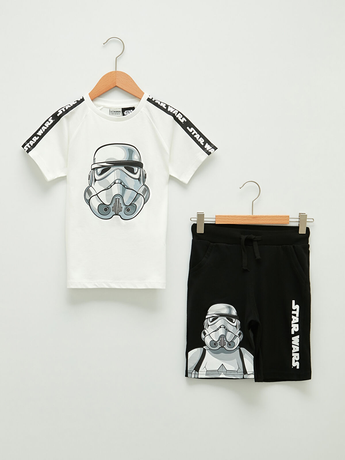 Bisiklet Yaka Star Wars Baskılı Kısa Kollu Pamuklu Erkek Çocuk Tişört ve Şort