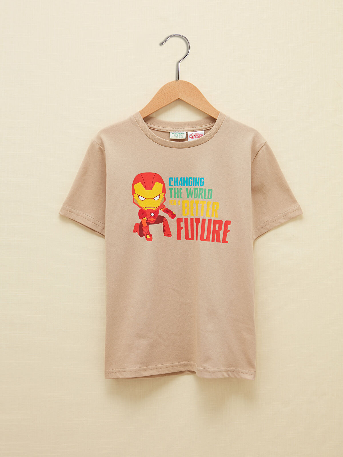 LCW GREEN Bisiklet Yaka Avengers Baskılı Kısa Kollu Organik Pamuklu Erkek Çocuk Tişört LCW GREEN Bisiklet Yaka Avengers Baskılı Kısa Kollu Organik Pamuklu Erkek Çocuk Tişört