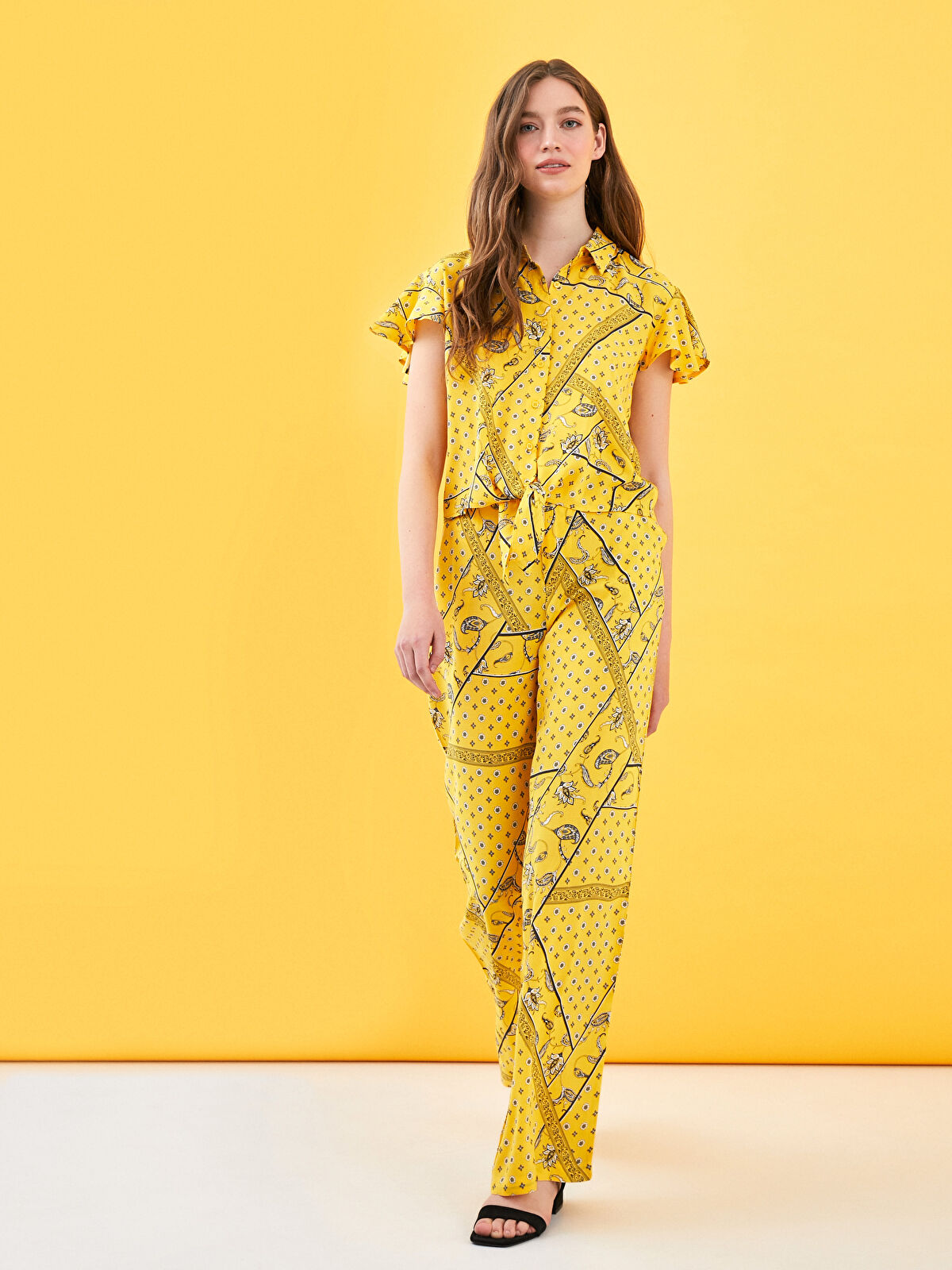 LCW CASUAL Baskılı Cep Detaylı Bol Paça Viskon Kadın Pantolon