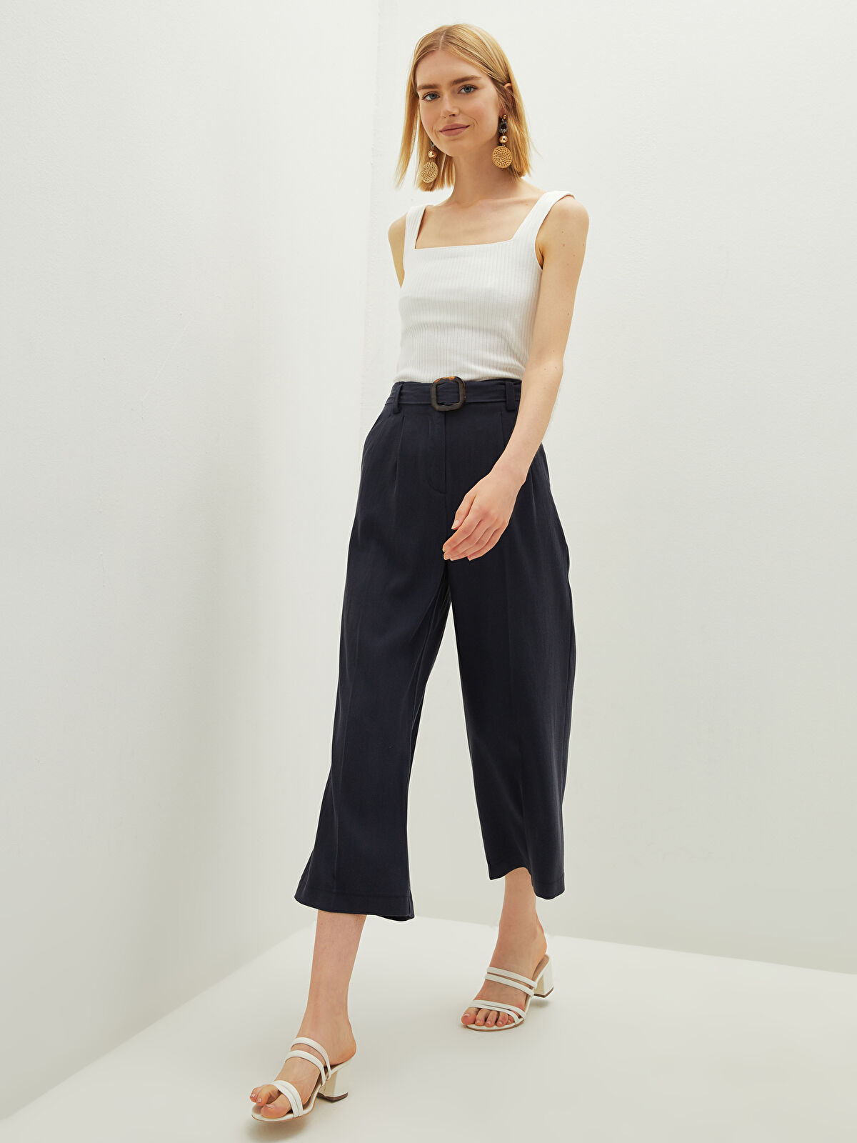 LCW VISION Yüksek Bel Kemerli Cep Detaylı Geniş Paça Tencel Kumaş Kadın Pantolon