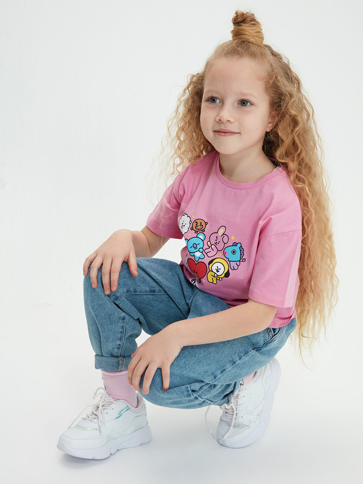 Bisiklet Yaka BT21 Baskılı Kısa Kollu Pamuklu Kız Çocuk Tişört