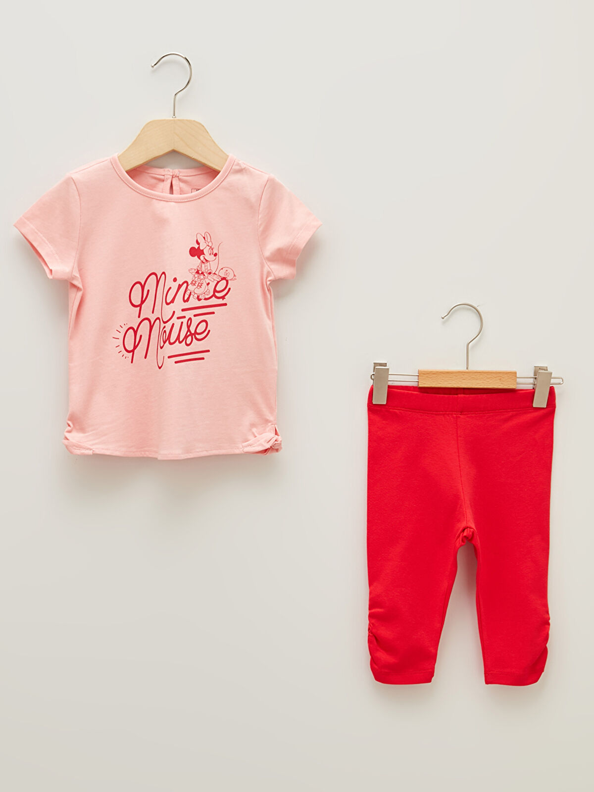 Bisiklet Yaka Kısa Kollu Minnie Mouse Baskılı Pamuklu Kız Bebek Tişört ve Tayt 2'li Takım