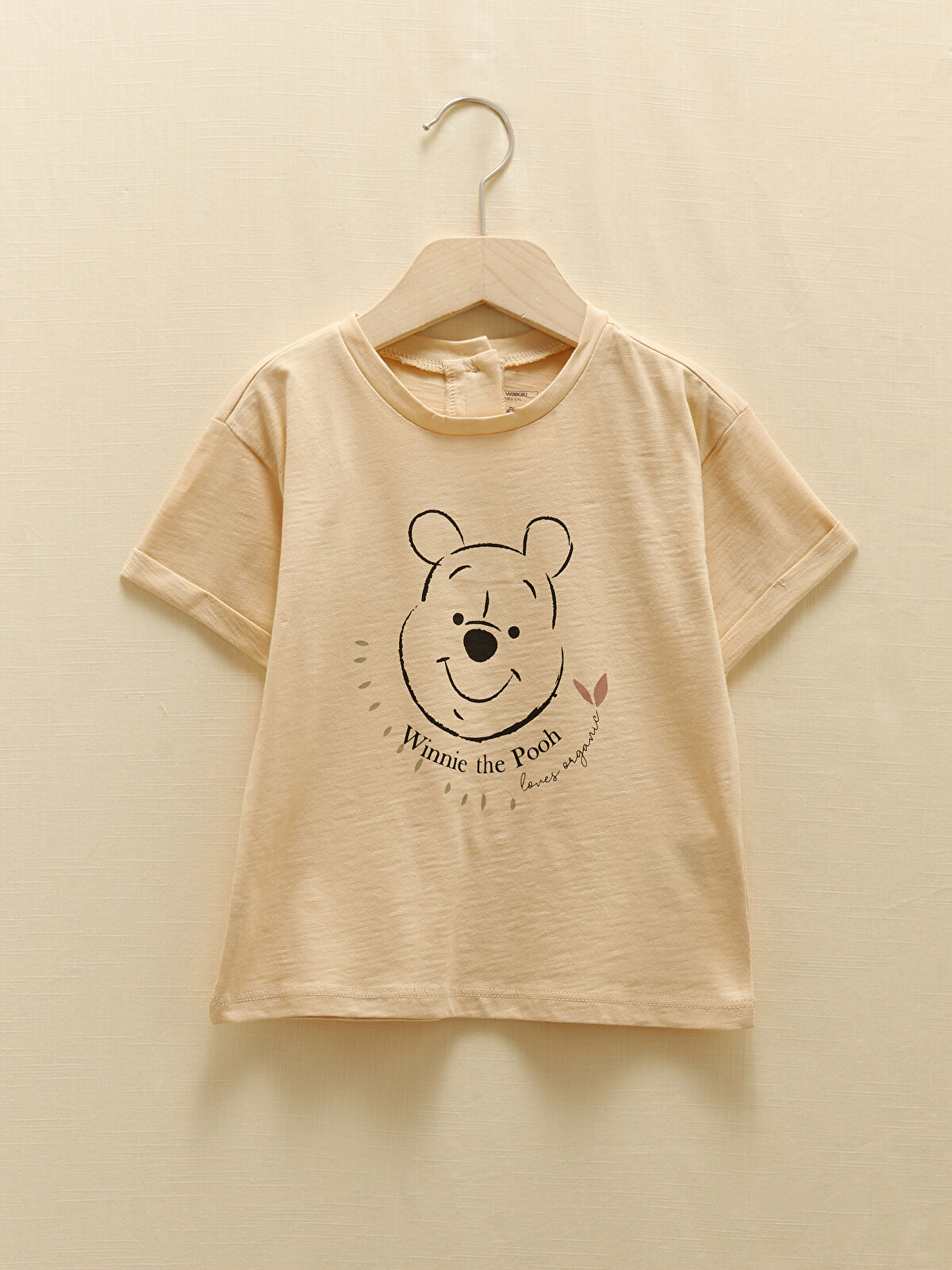 LCW GREEN Bisiklet Yaka Kısa Kollu Winnie the Pooh Baskılı Organik Pamuklu Kız Bebek Tişört