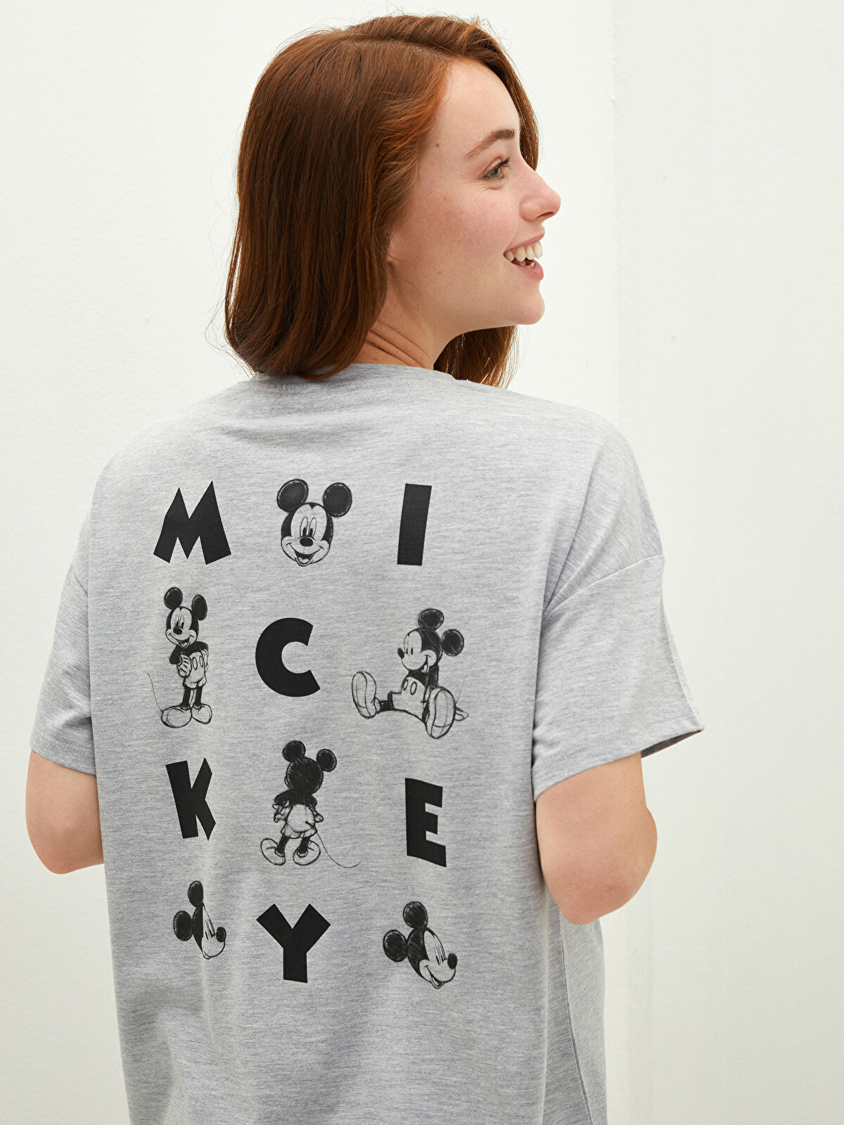 Bisiklet Yaka Mickey Mouse Baskılı Kısa Kollu Hamile Tişört