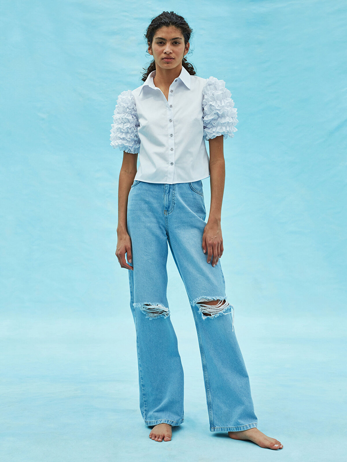 SUDI ETUZ X LC WAIKIKI ÖNDEN DÜĞMELİ BALON KOLLU FIRFIR DETAYLI KADIN GRACE GÖMLEK