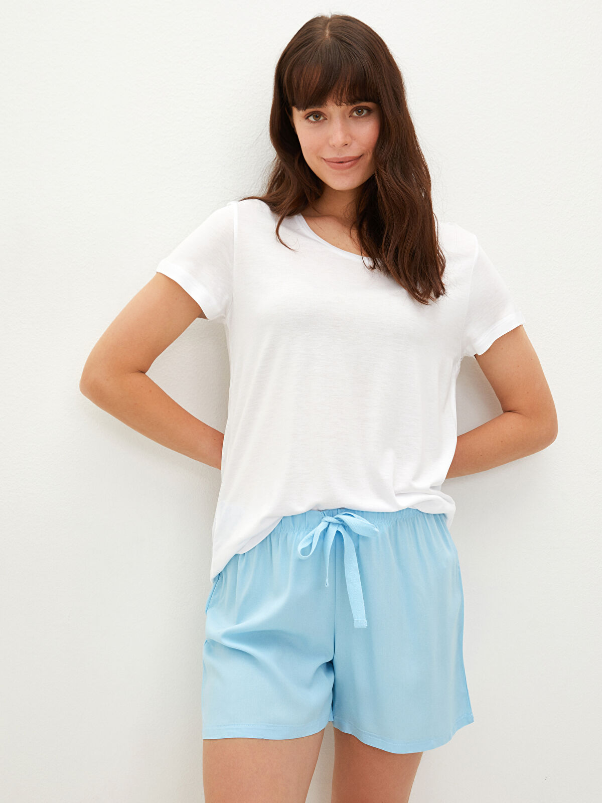 Bisiklet Yaka Baskılı Kısa Kollu Viskon Kadın Şortlu Pijama Takımı