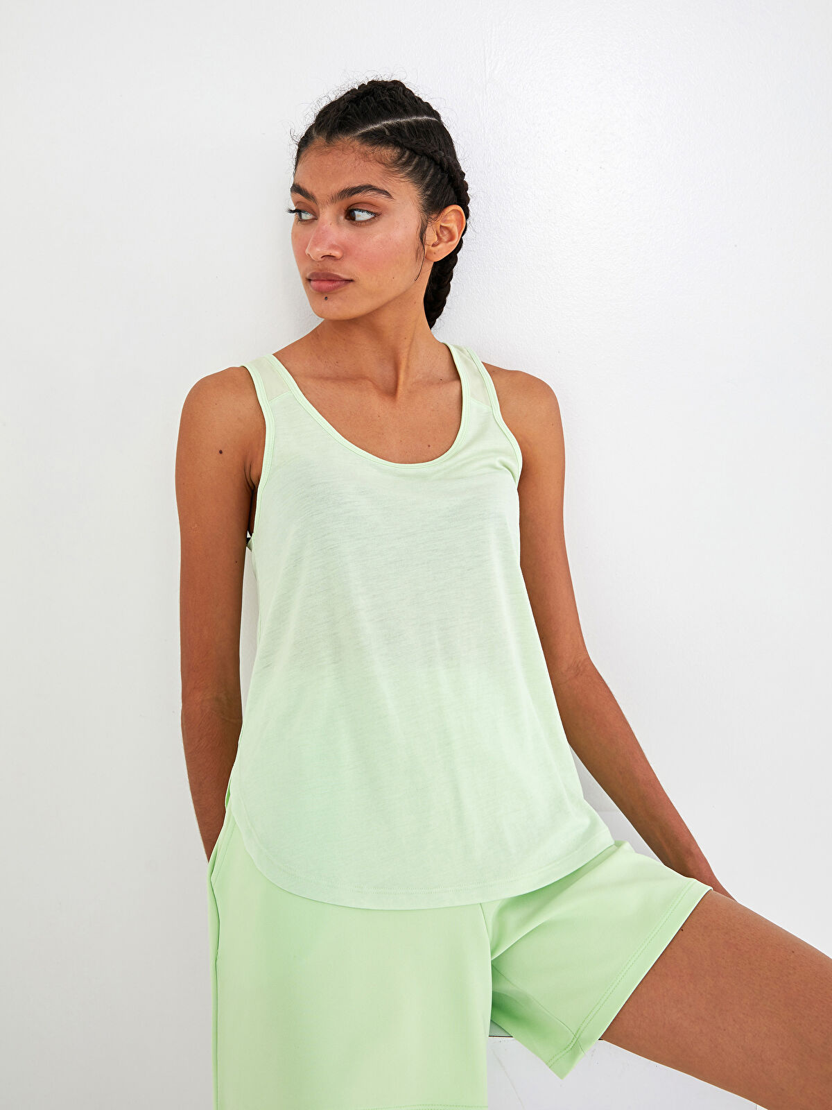 LCW ACTIVE Beli Lastikli Cep Detaylı Kadın Spor Şort