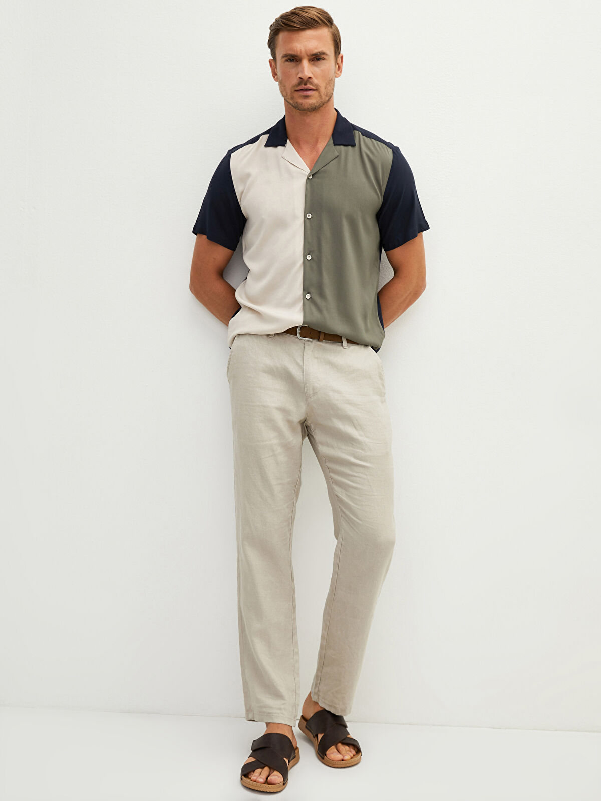 LCW VISION Slim Fit Kısa Kollu Renk Bloklu Viskon Erkek Gömlek LCW VISION Slim Fit Kısa Kollu Renk Bloklu Viskon Erkek Gömlek