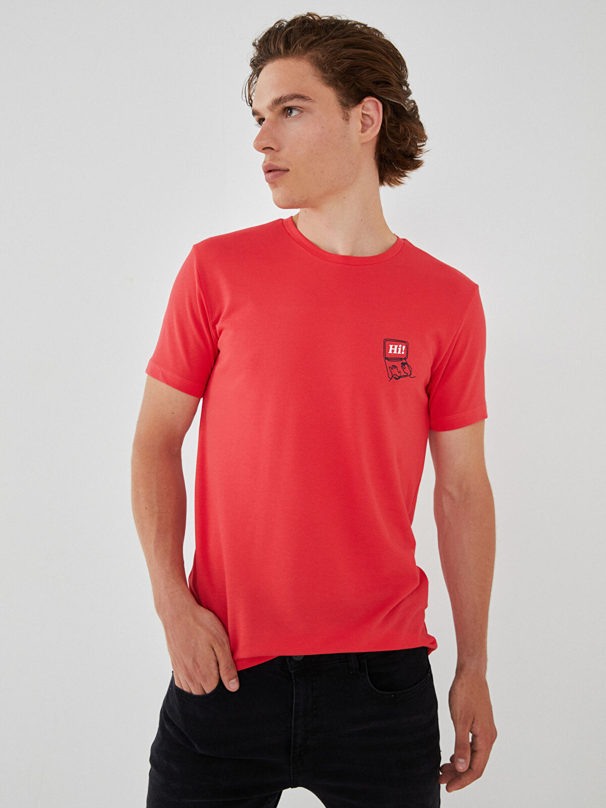 LCW CASUAL Bisiklet Yaka Kısa Kollu Patch Nakışlı Penye Erkek Tişört LCW CASUAL Bisiklet Yaka Kısa Kollu Patch Nakışlı Penye Erkek Tişört