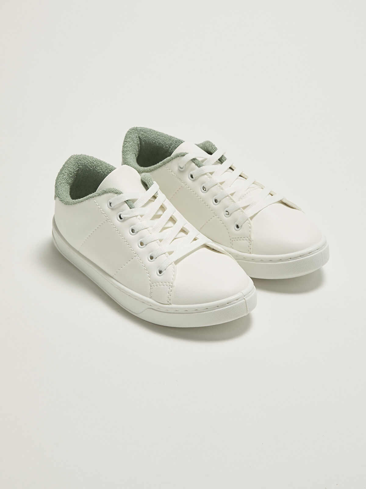 Deri Görünümlü Bağcıklı Kadın Spor Ayakkabı