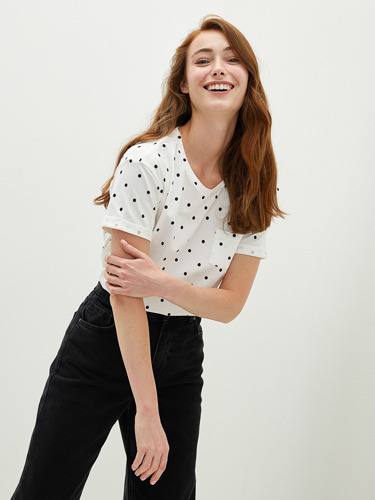 LCW BASIC Bisiklet Yaka Düz Cep Detaylı Pamuklu Kadın Tişört