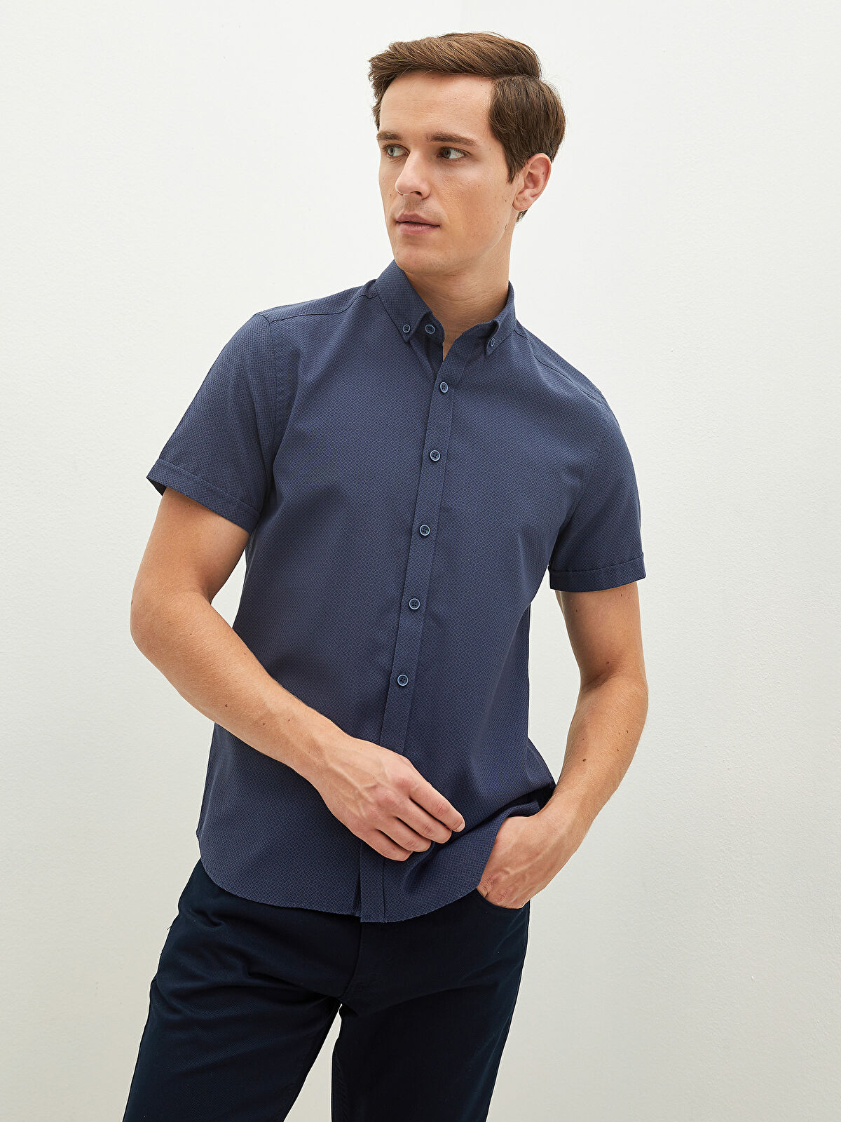 LCW CLASSIC Slim Fit Kısa Kollu Oxford Erkek Gömlek