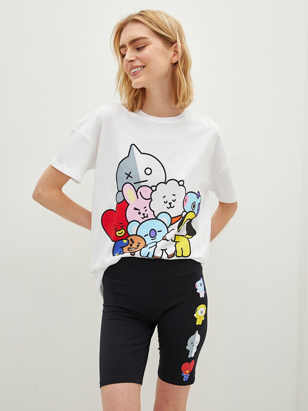 LCW DREAM Bisiklet Yaka BT21 Baskılı Kısa Kollu Kadın Şortlu Pijama Takımı