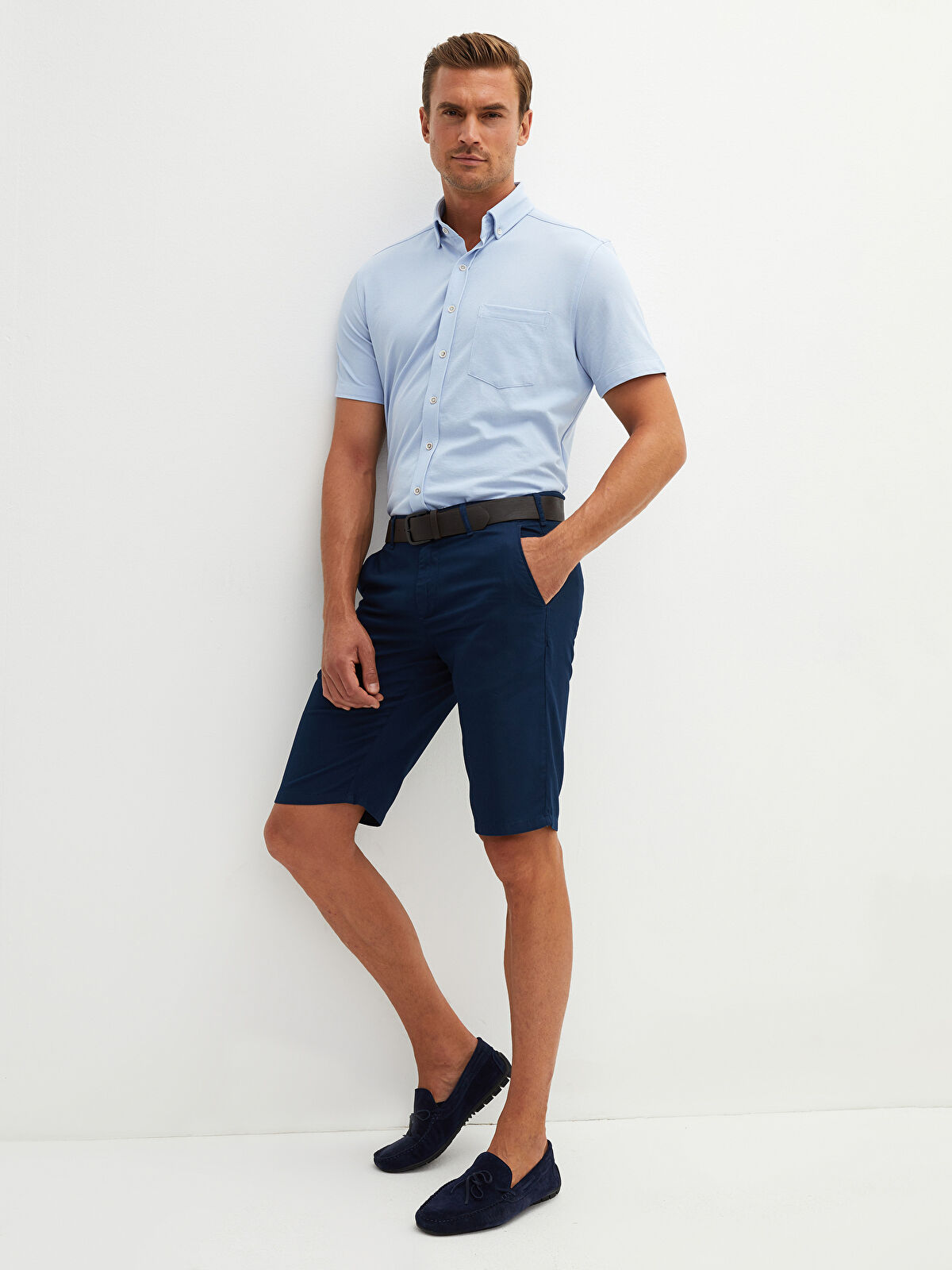 LCW CLASSIC Standart Kalıp Bermuda Kemerli Erkek Şort