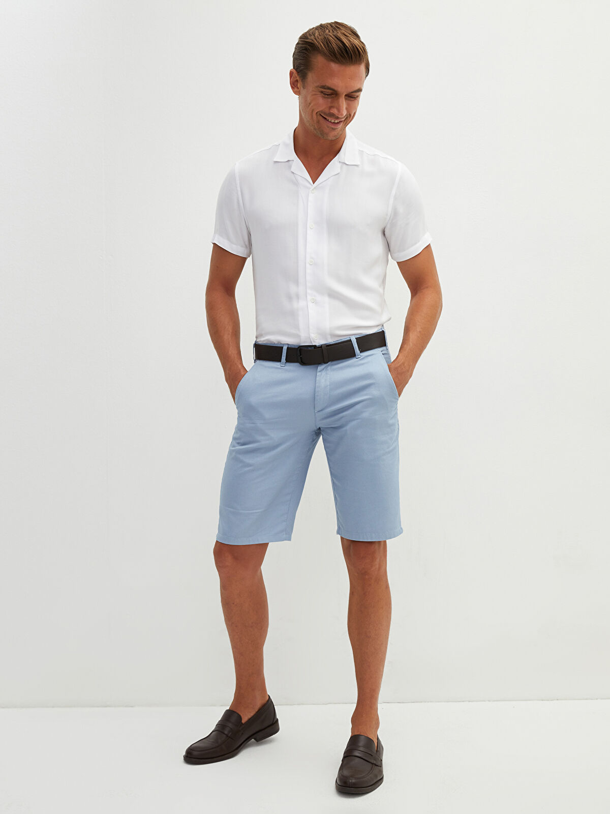 LCW CLASSIC Standart Kalıp Bermuda Kemerli Erkek Şort