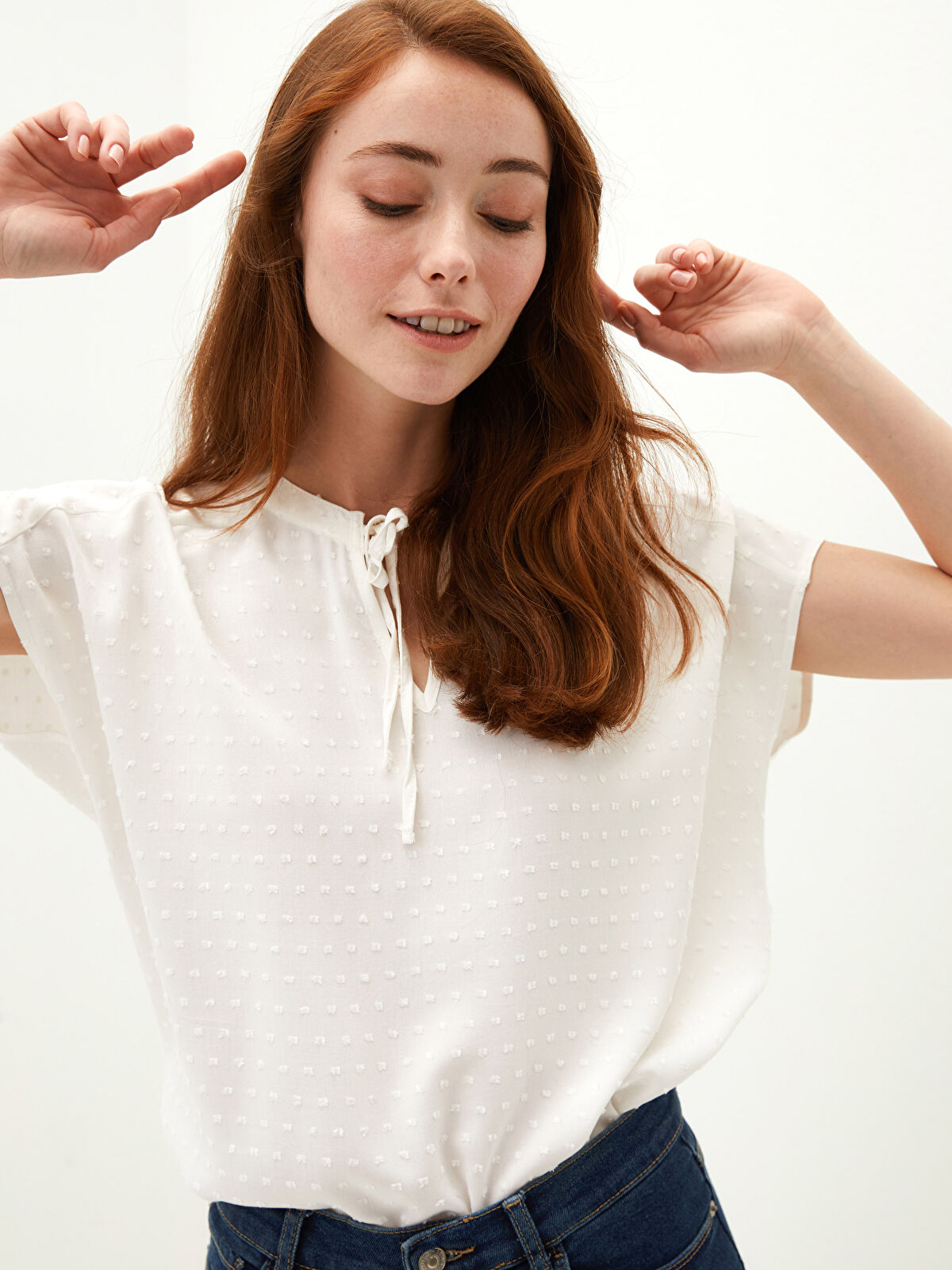 LCW CLASSIC Bağlamalı Yaka Desenli Kısa Kollu Viskon Kadın Bluz