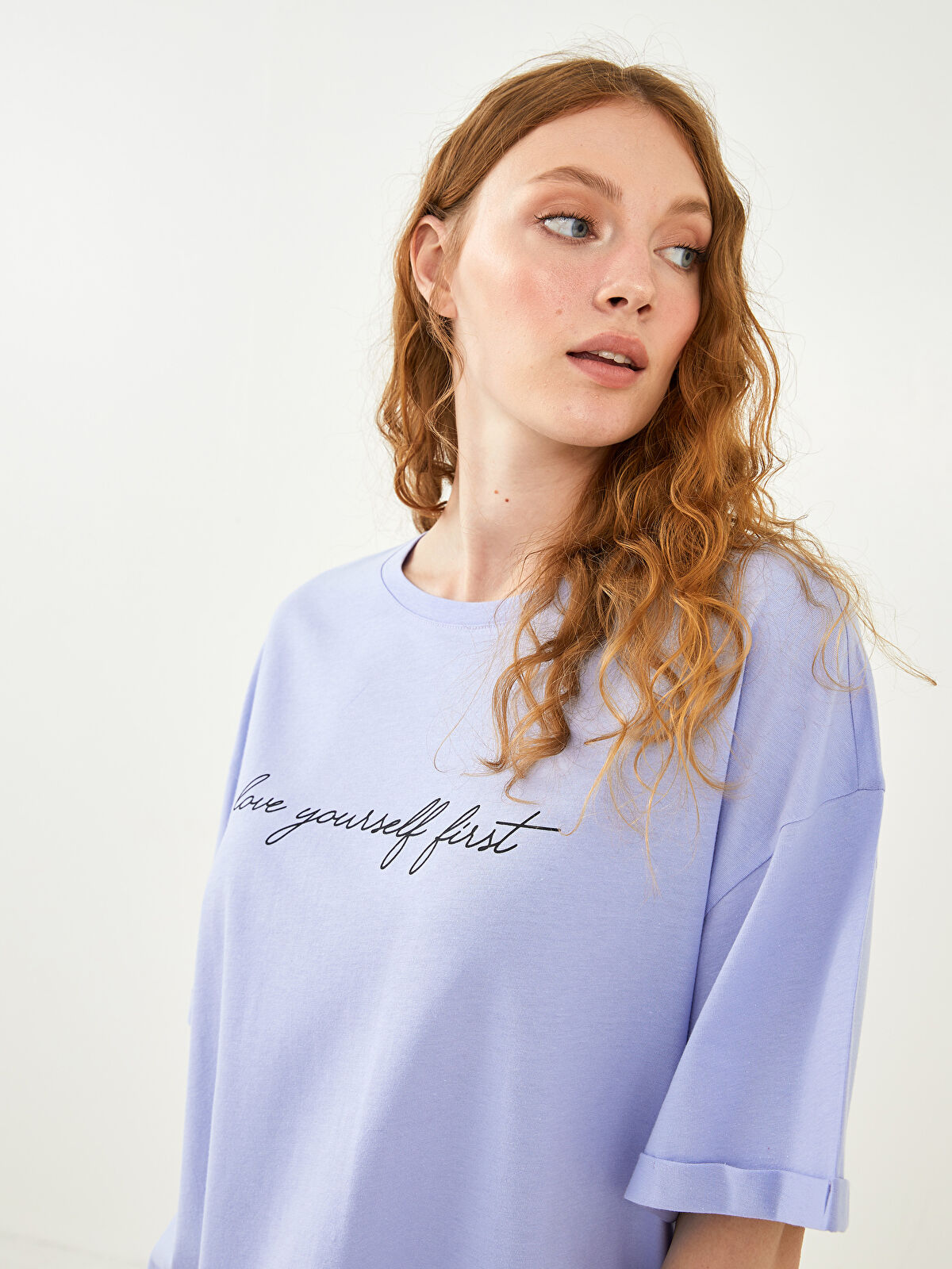 Büyük Beden Bisiklet Yaka Baskılı Kısa Kollu Pamuklu Kadın Tişört