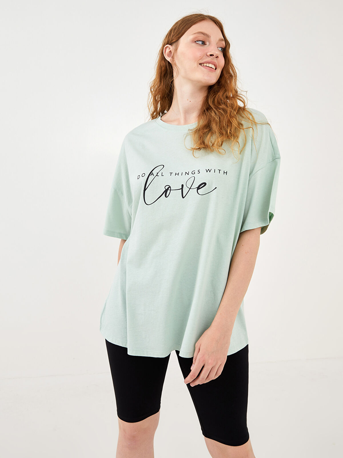 Büyük Beden Bisiklet Yaka Baskılı Kısa Kollu Kadın Tişört