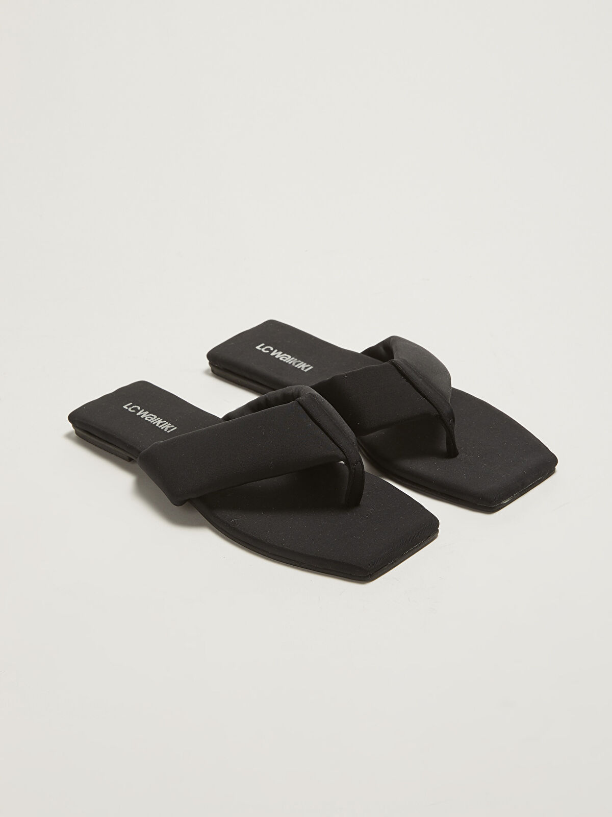 Tek Bantlı Parmak Arası Kadın Terlik