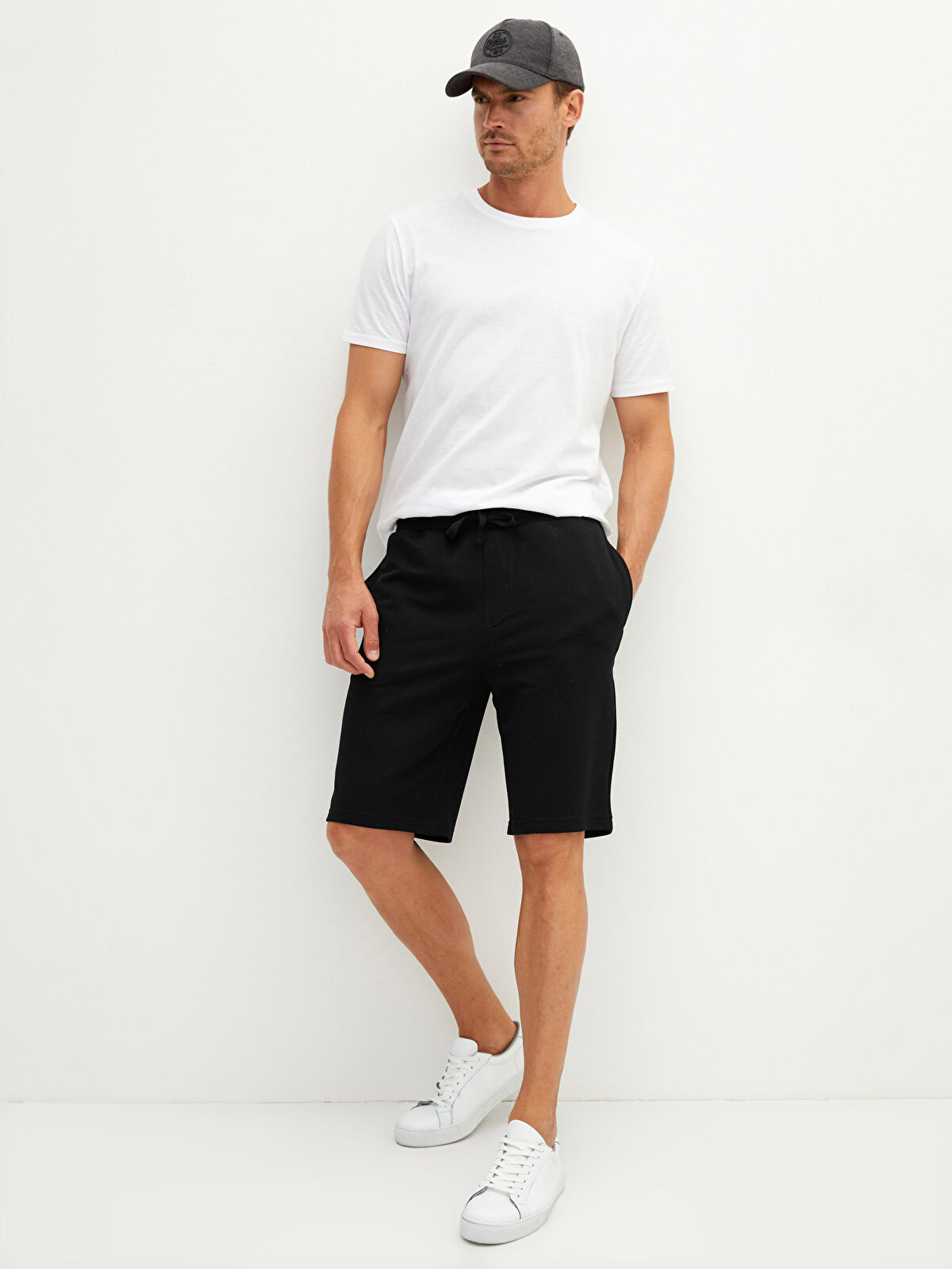 LCW BASIC Standart Kalıp Örme Erkek Şort