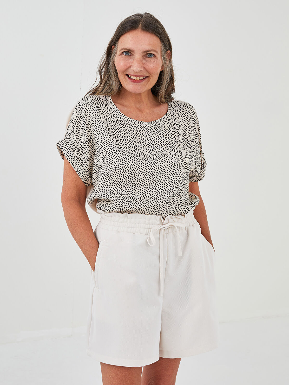 LCW GRACE Bisiklet Yaka Puantiyeli Kısa Kollu Tencel Kumaş Kadın Bluz